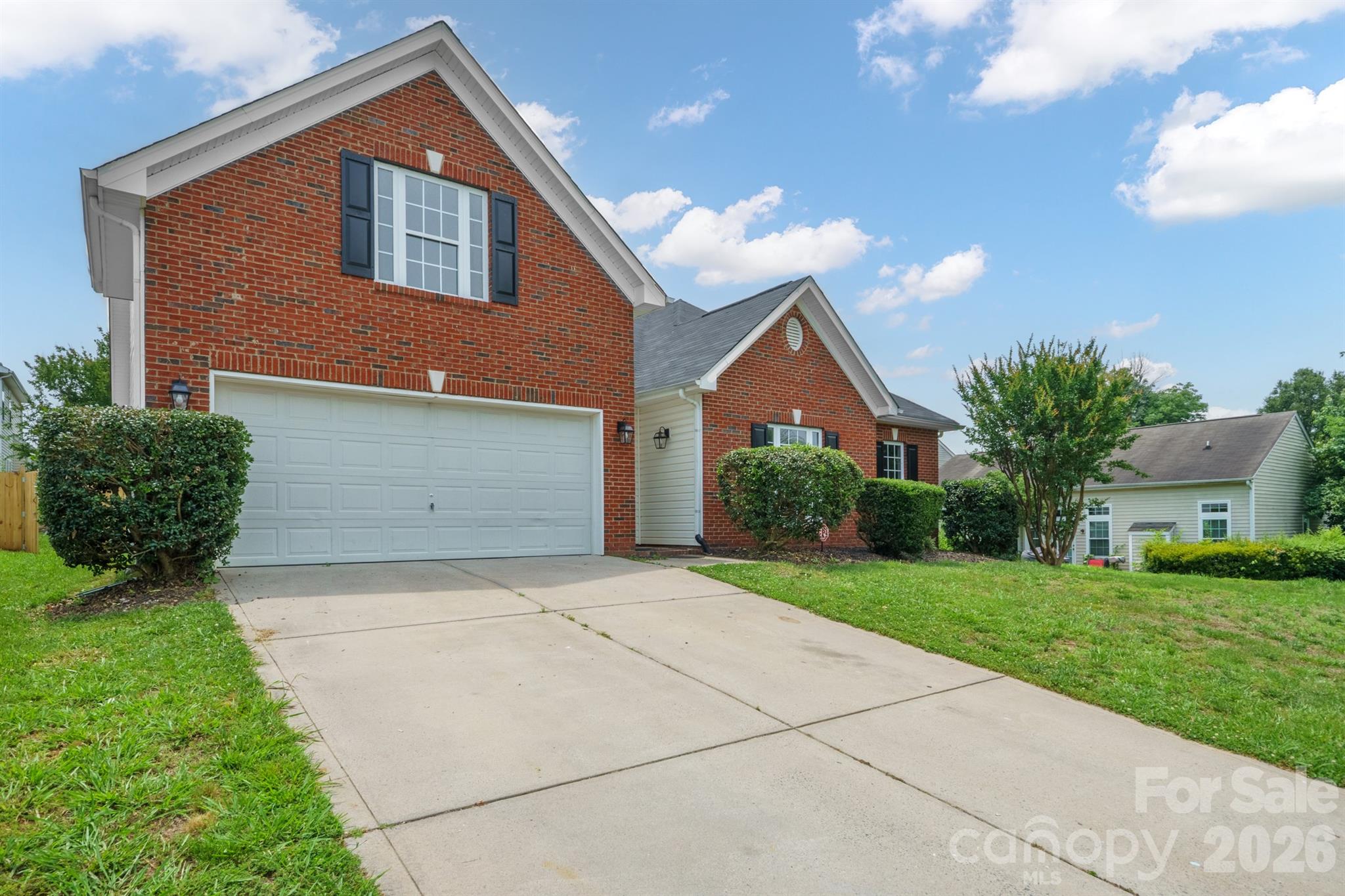 Photo 2 of 13409 Planters Walk Drive, Charlotte, NC