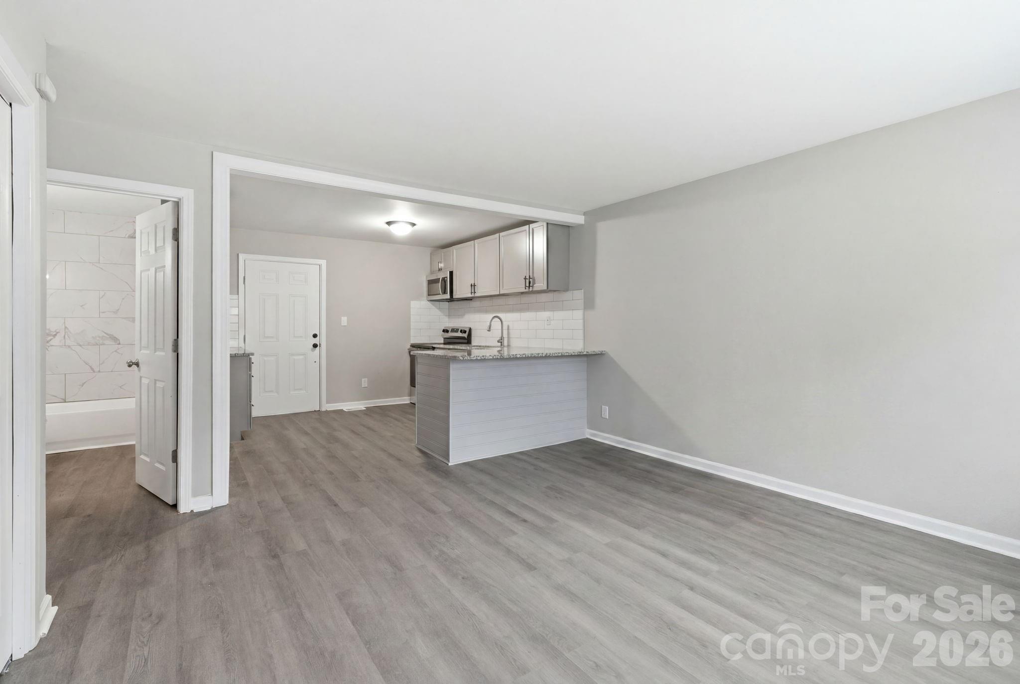 Photo 2 of 2732 Thornton Road, Charlotte, NC