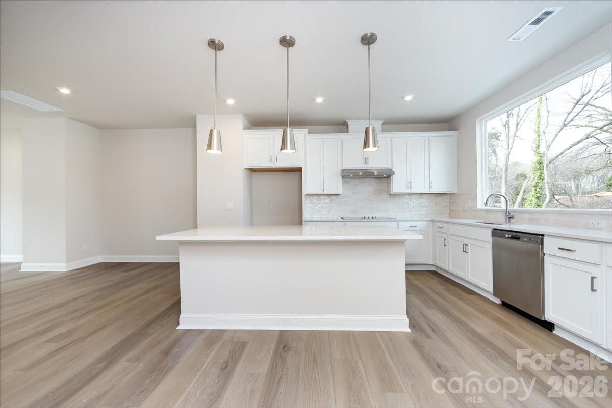 Photo 16 of 909 Archway Lane, Charlotte, NC