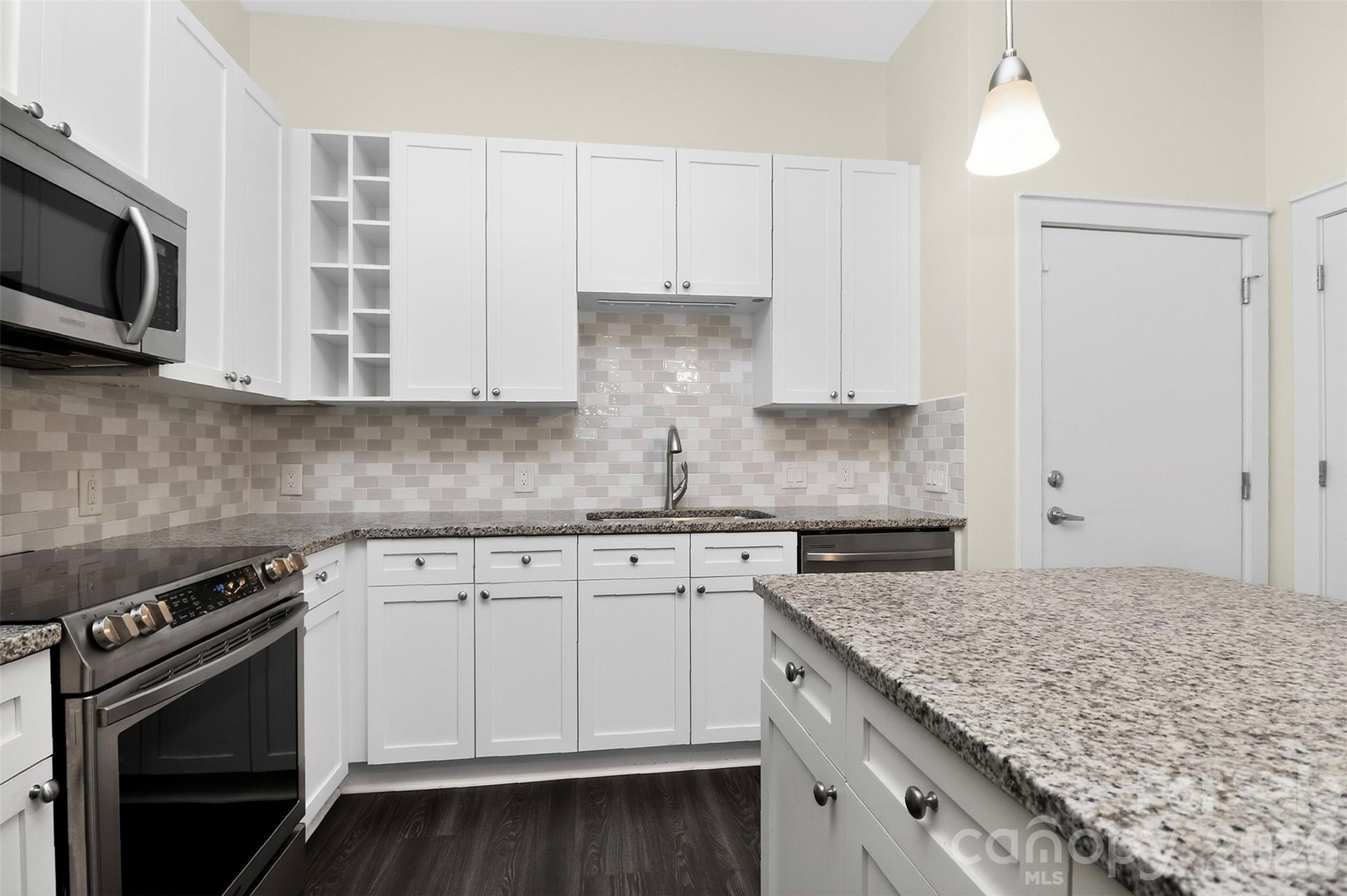 Photo 11 of 716 N Davidson Street, Charlotte, NC