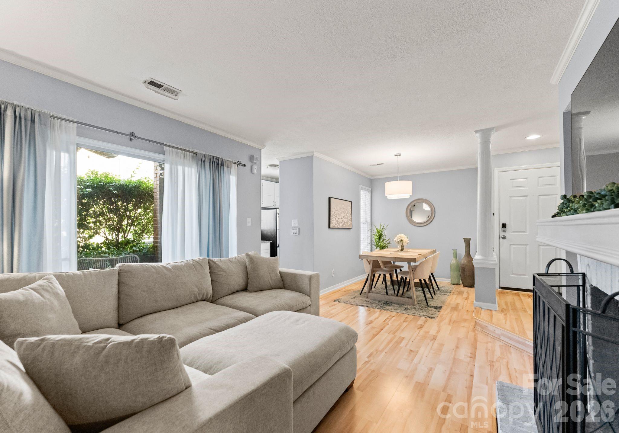 Photo 3 of 1109 E Morehead Street16, Charlotte, NC