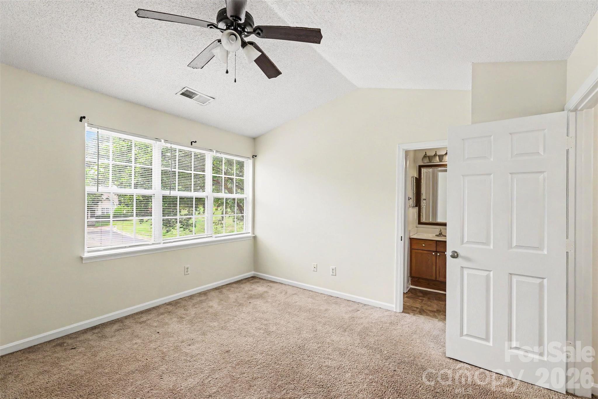 Photo 8 of 5833 Cougar Lane, Charlotte, NC