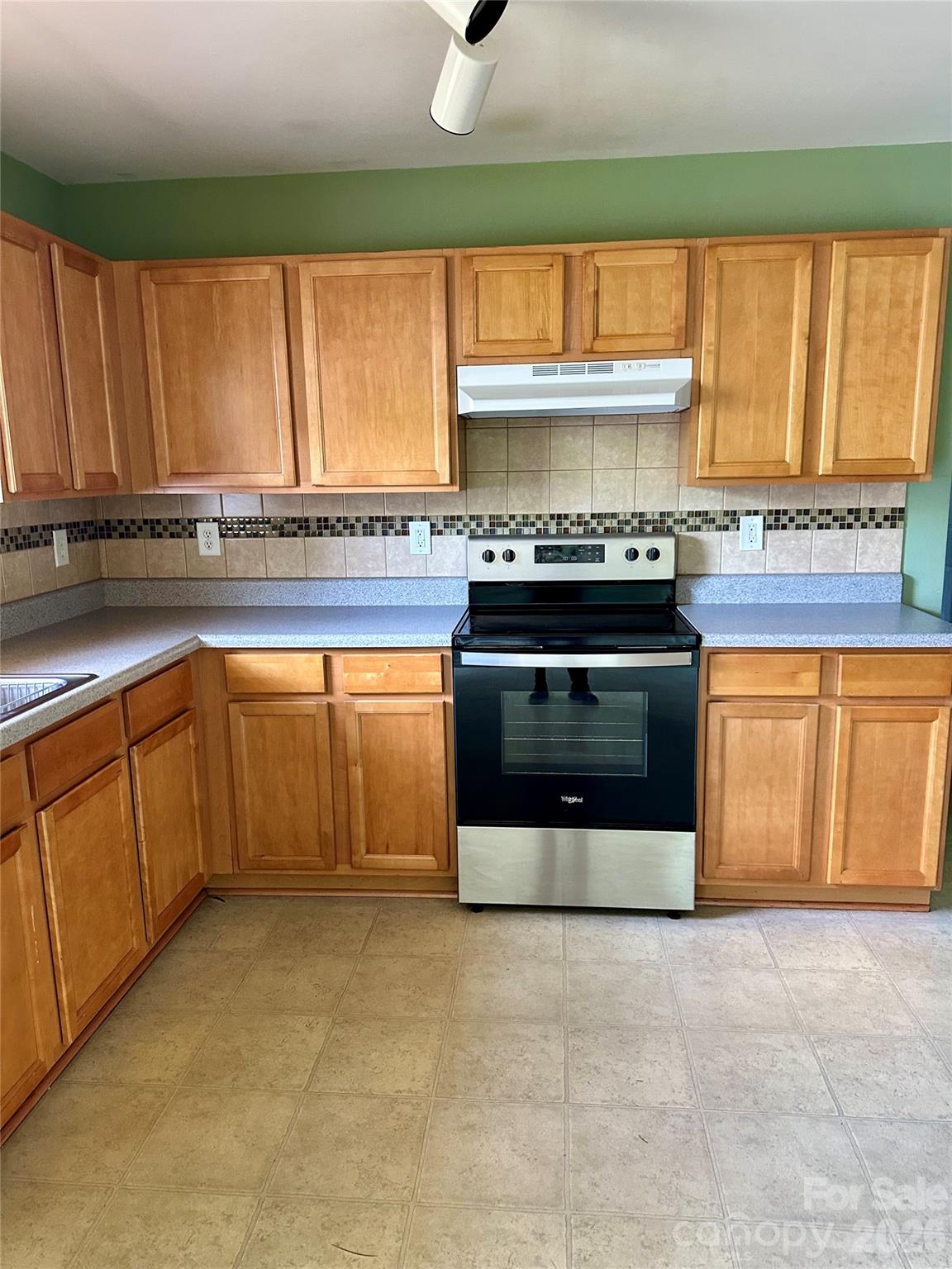 Photo 8 of 4722 Mortonhall Road, Charlotte, NC