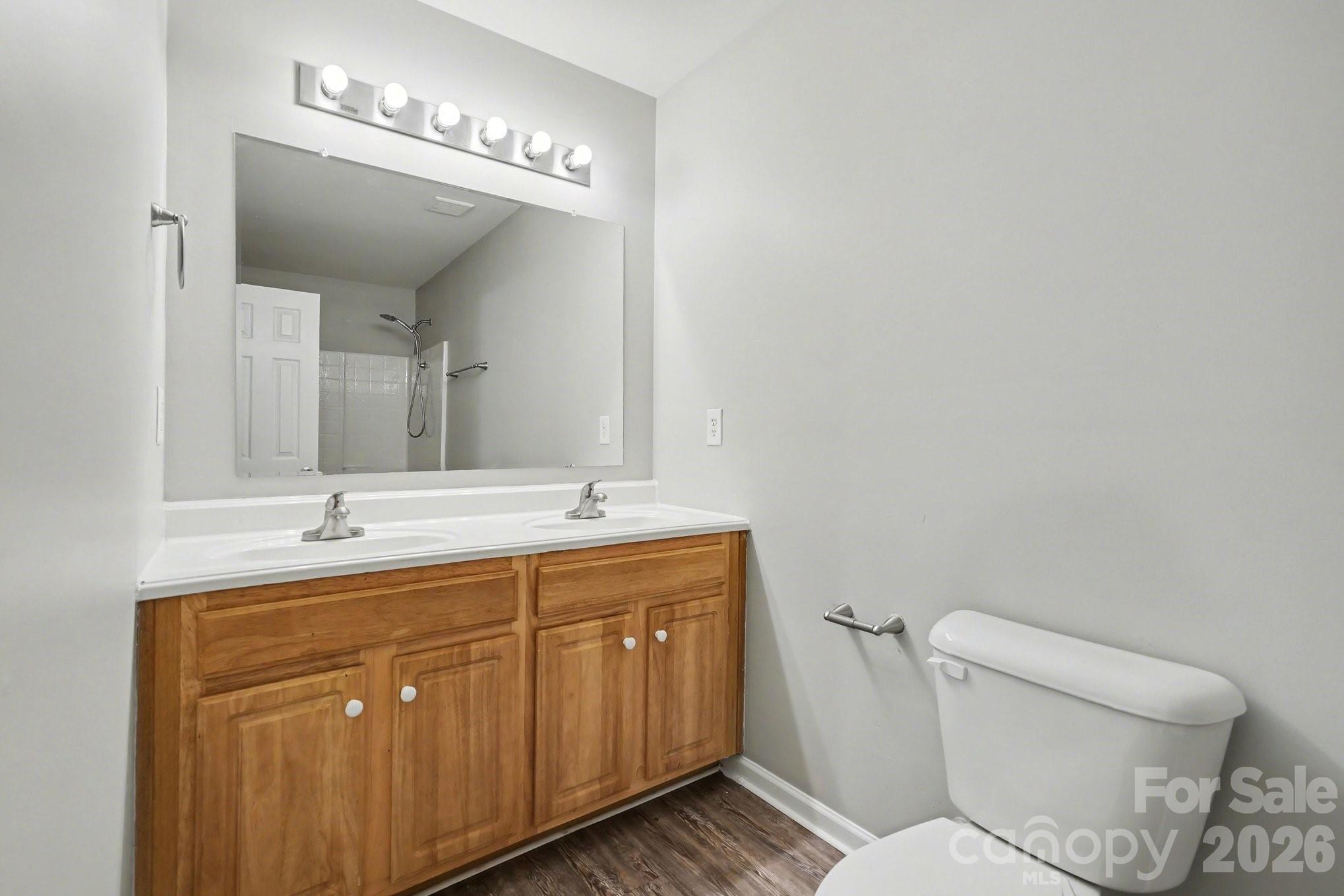 Photo 12 of 911 Valley Ridge Road, Charlotte, NC