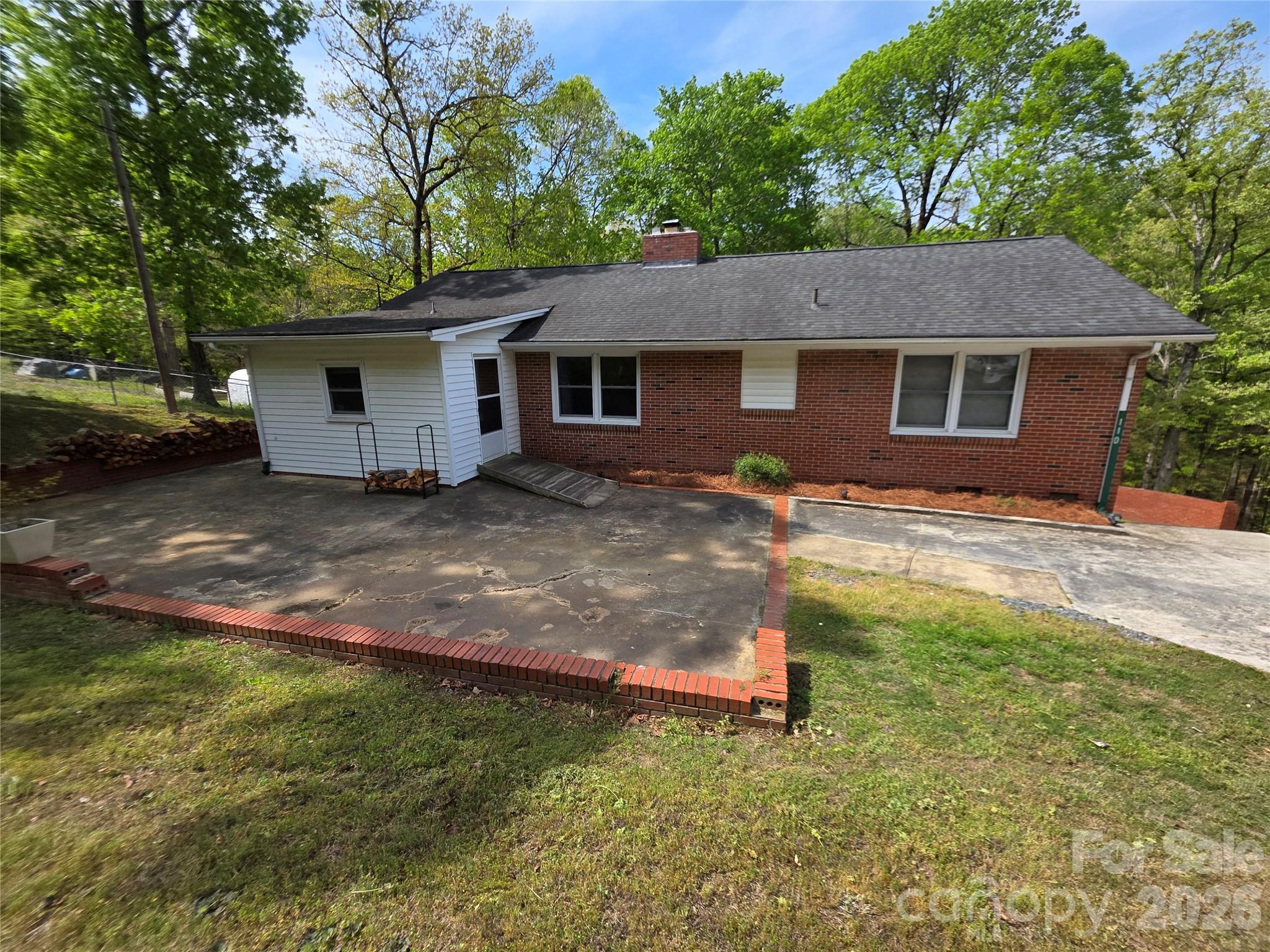 Photo 3 of 110 Crestwood Drive, Chester, SC