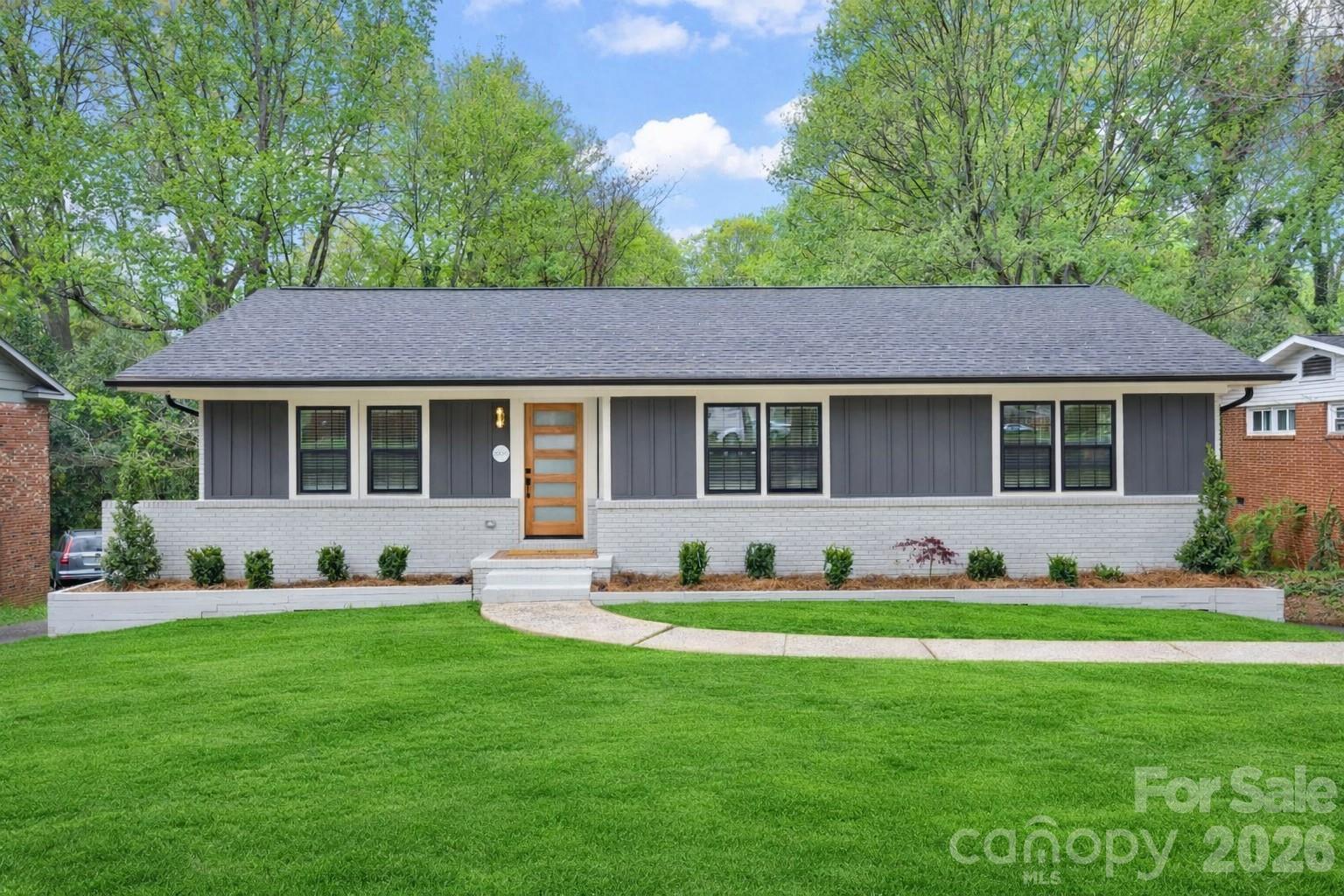 Photo 3 of 2000 Kilborne Drive, Charlotte, NC