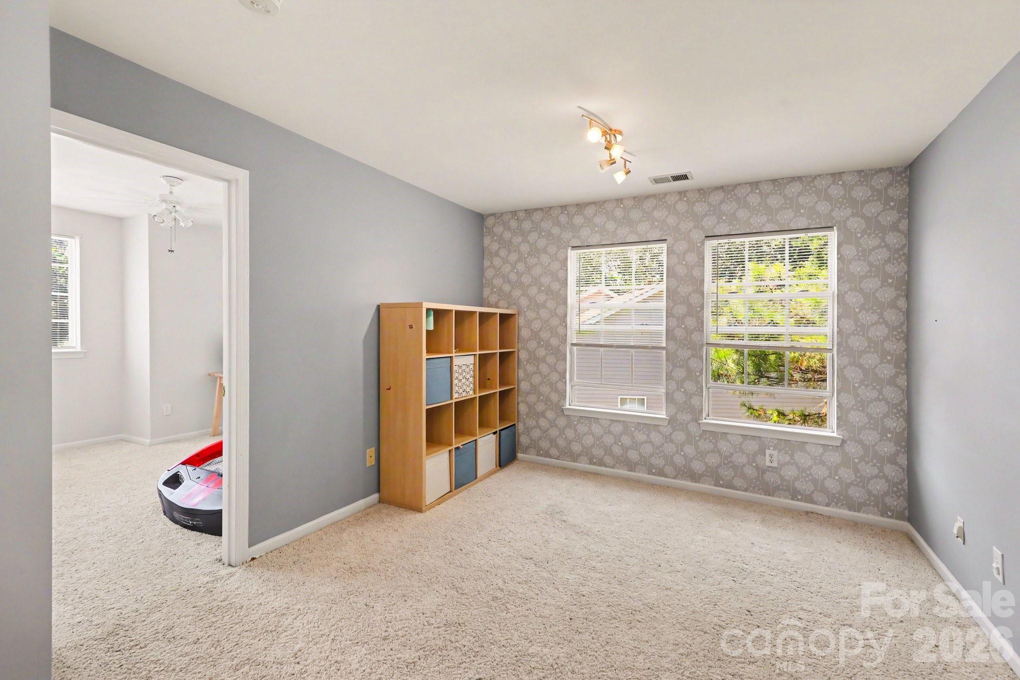 Photo 22 of 5604 Edgeweir Court, Charlotte, NC