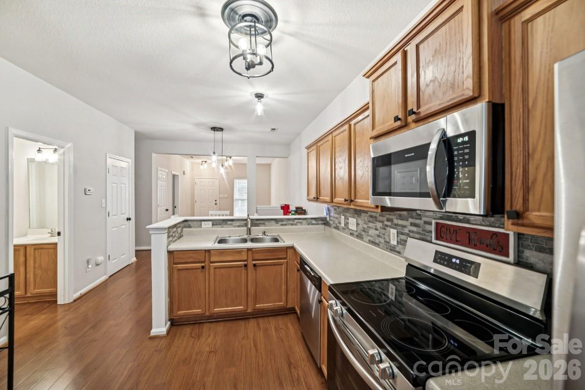 Photo 12 of 2731 Meadow Knoll Drive, Charlotte, NC