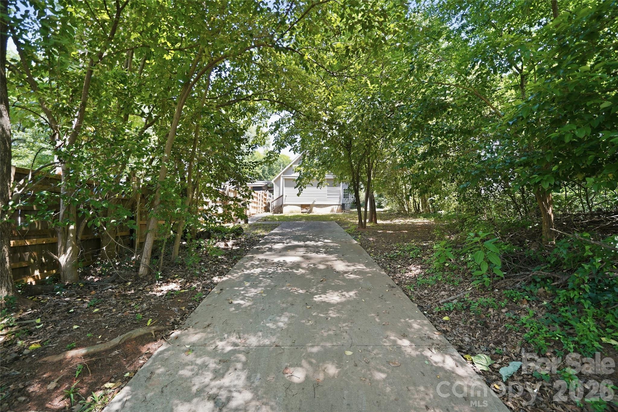 Photo 33 of 933 Rowan Street, Charlotte, NC
