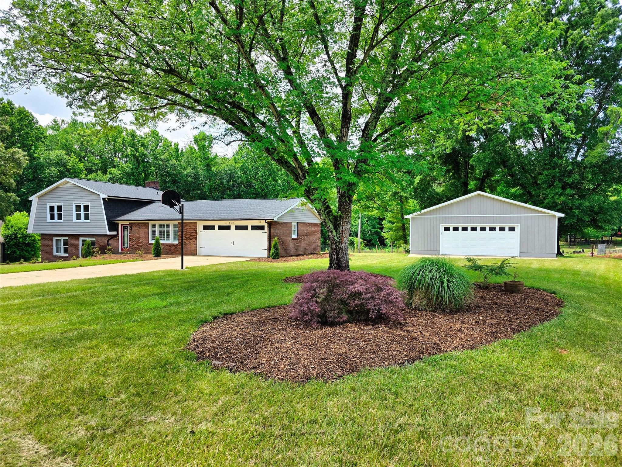 158 W Meadowview Drive, Statesville, NC - photo 2 of 28