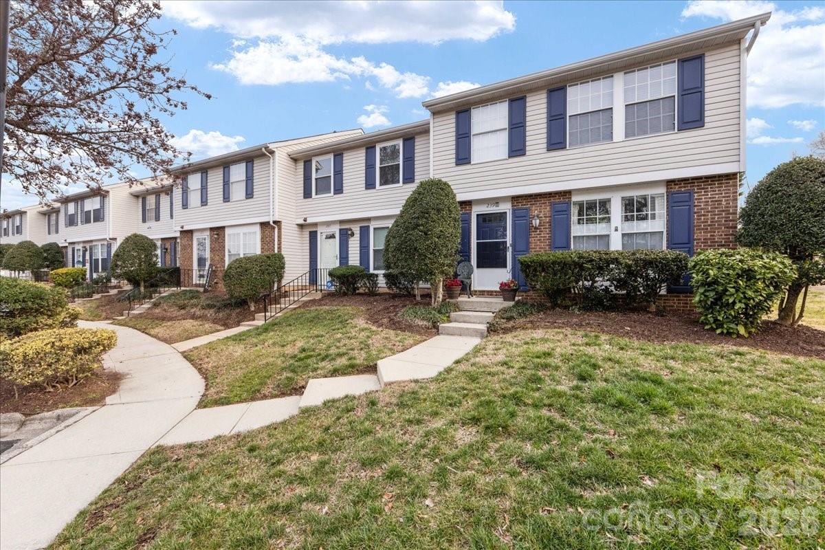 237 Water Oak Drive, Pineville, NC - photo 3 of 46