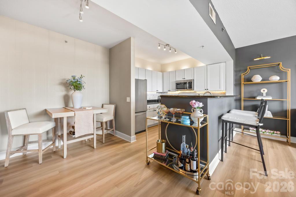 Photo 6 of 1315 East Boulevard719, Charlotte, NC