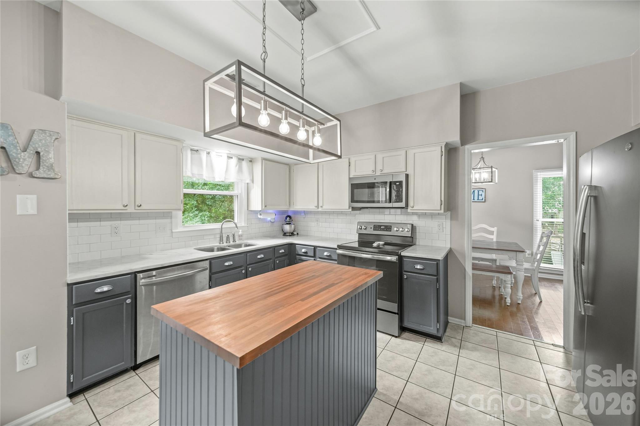 Home for sale at 9924 Raddington Lane, Charlotte, NC — photo 12 of 43