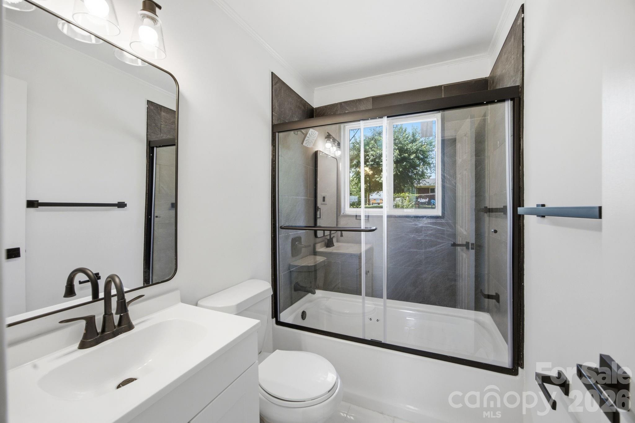Home for sale at 9401 Feldbank Drive, Charlotte, NC — photo 17 of 42