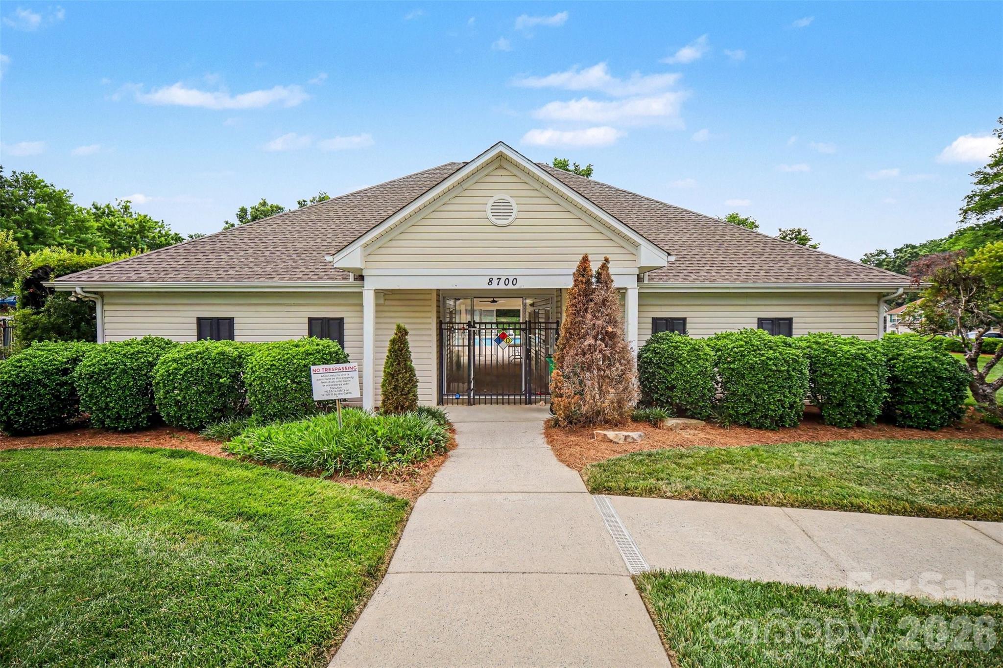 10026 Dauphine Drive, Charlotte, NC - photo 43 of 49