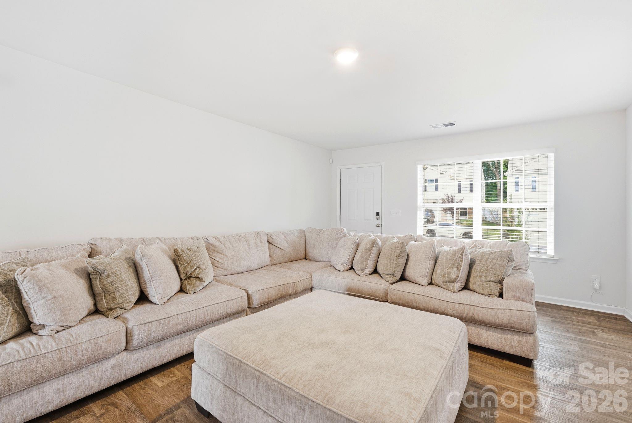 3157 Green Apple Drive, Dallas, NC - photo 6 of 34