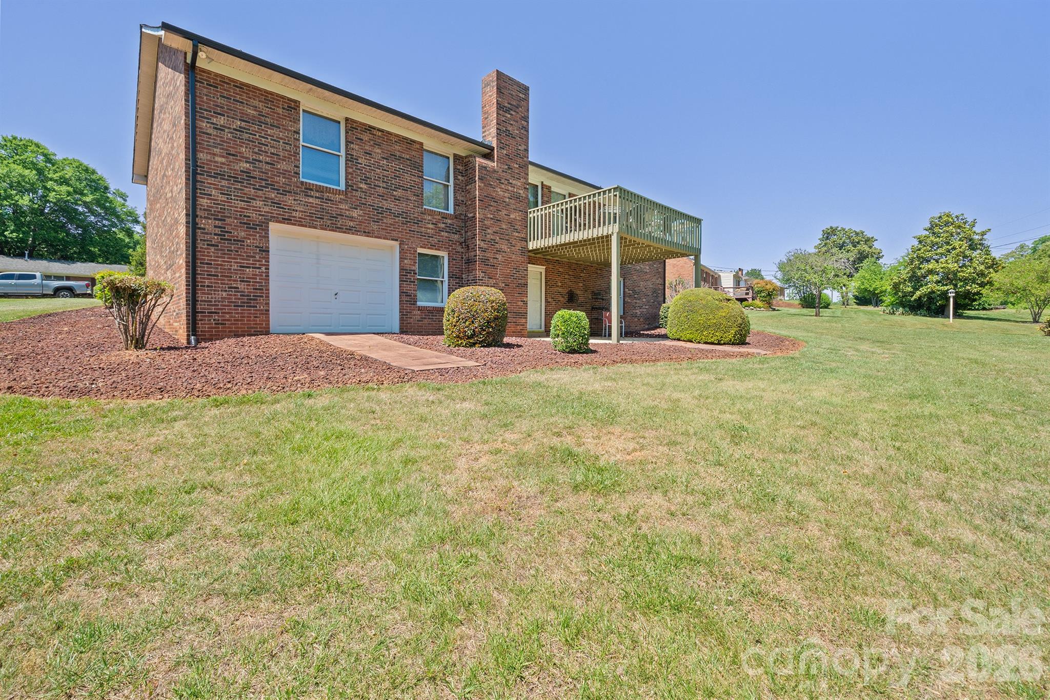 105 Rock Creek Drive, Lincolnton, NC - photo 6 of 39