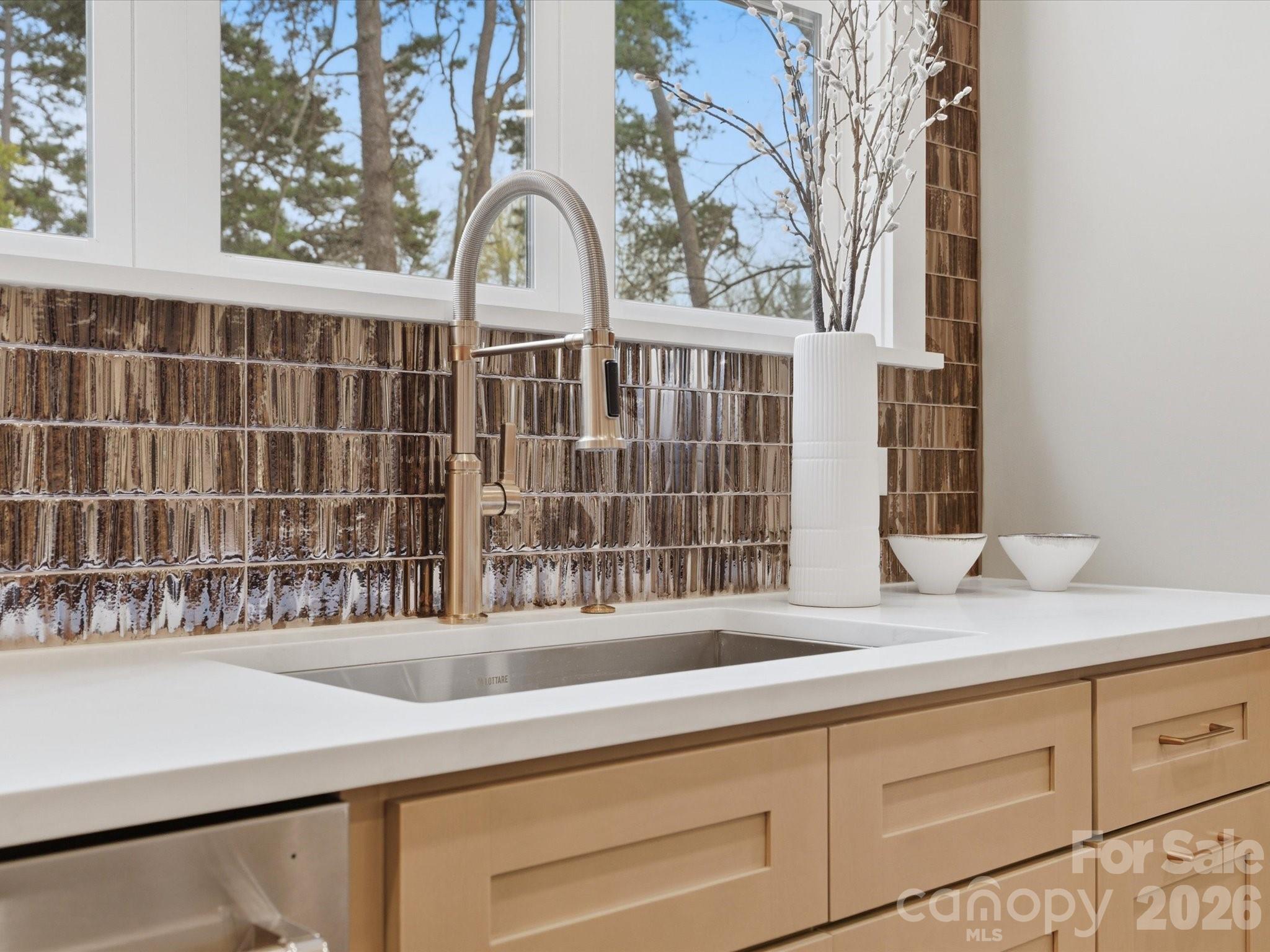 431 W Peterson Drive, Charlotte, NC - photo 12 of 49