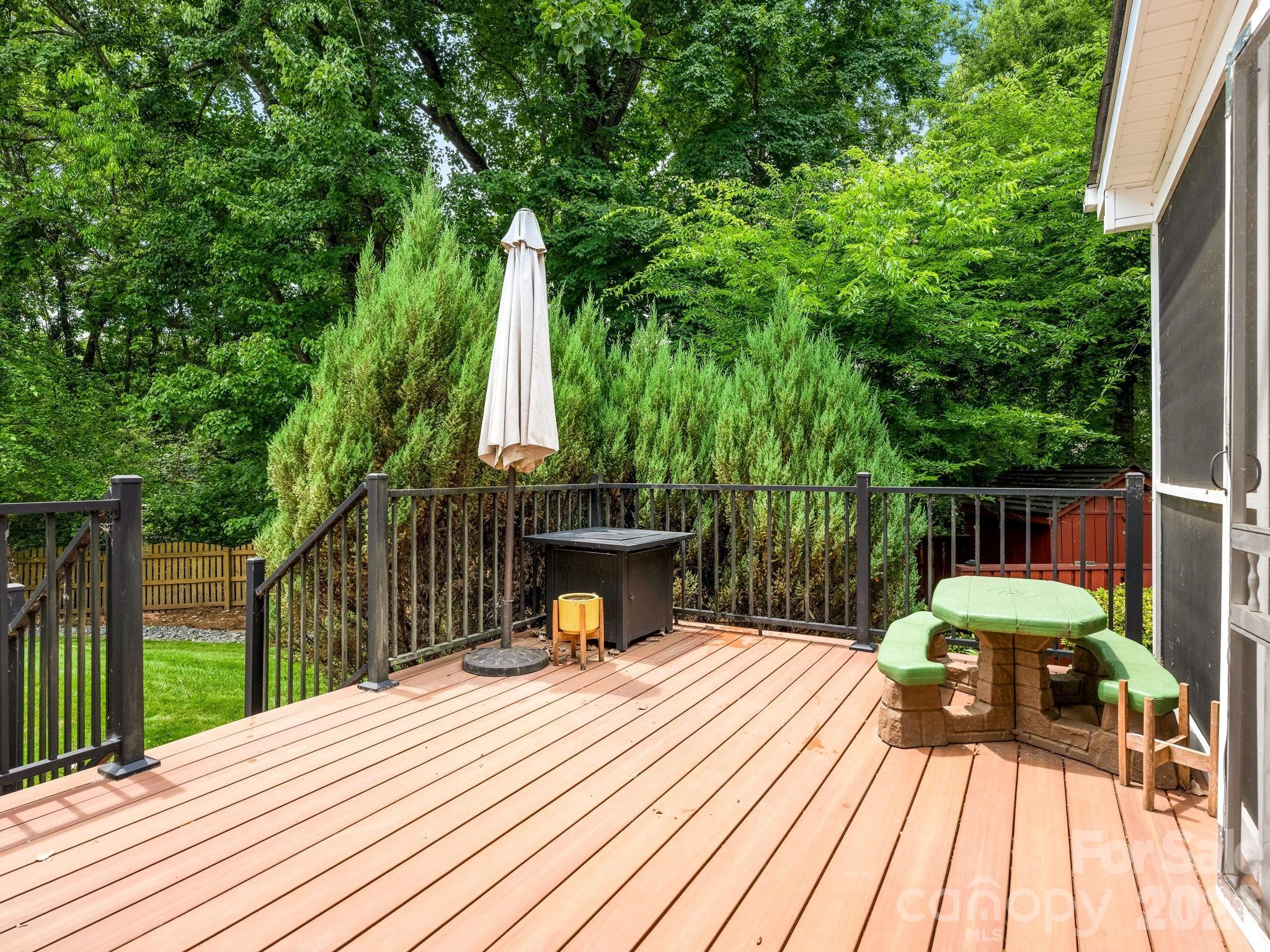 Photo 26 of 6807 Guinevere Drive, Charlotte, NC