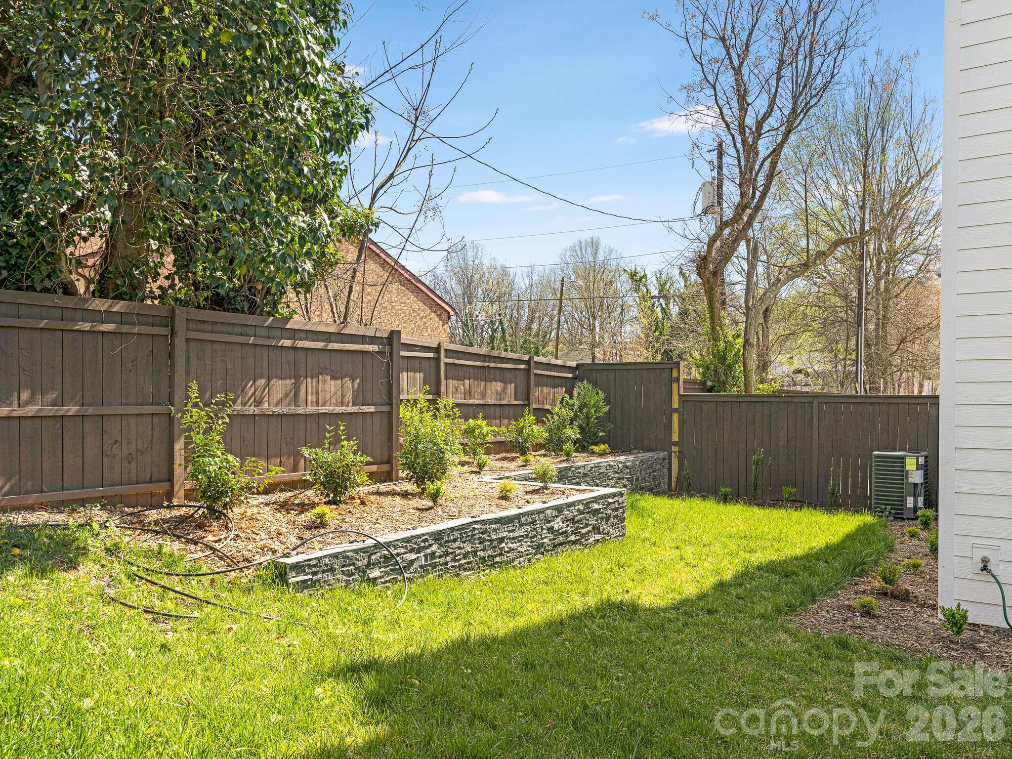 129 French StreetA, Charlotte, NC - photo 29 of 37
