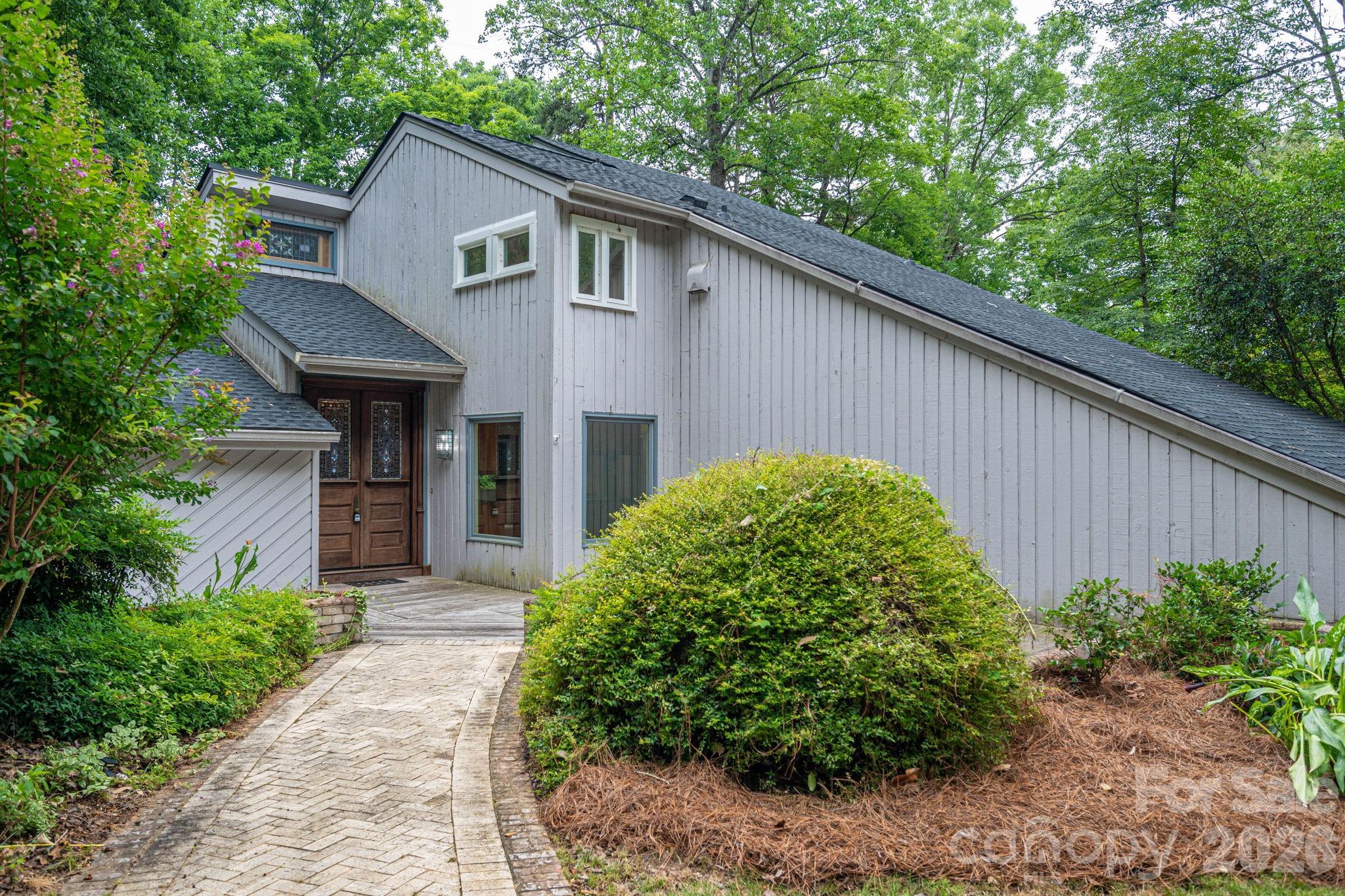 Home for sale at 40 Catawba Ridge Road, Clover, SC — photo 1 of 44