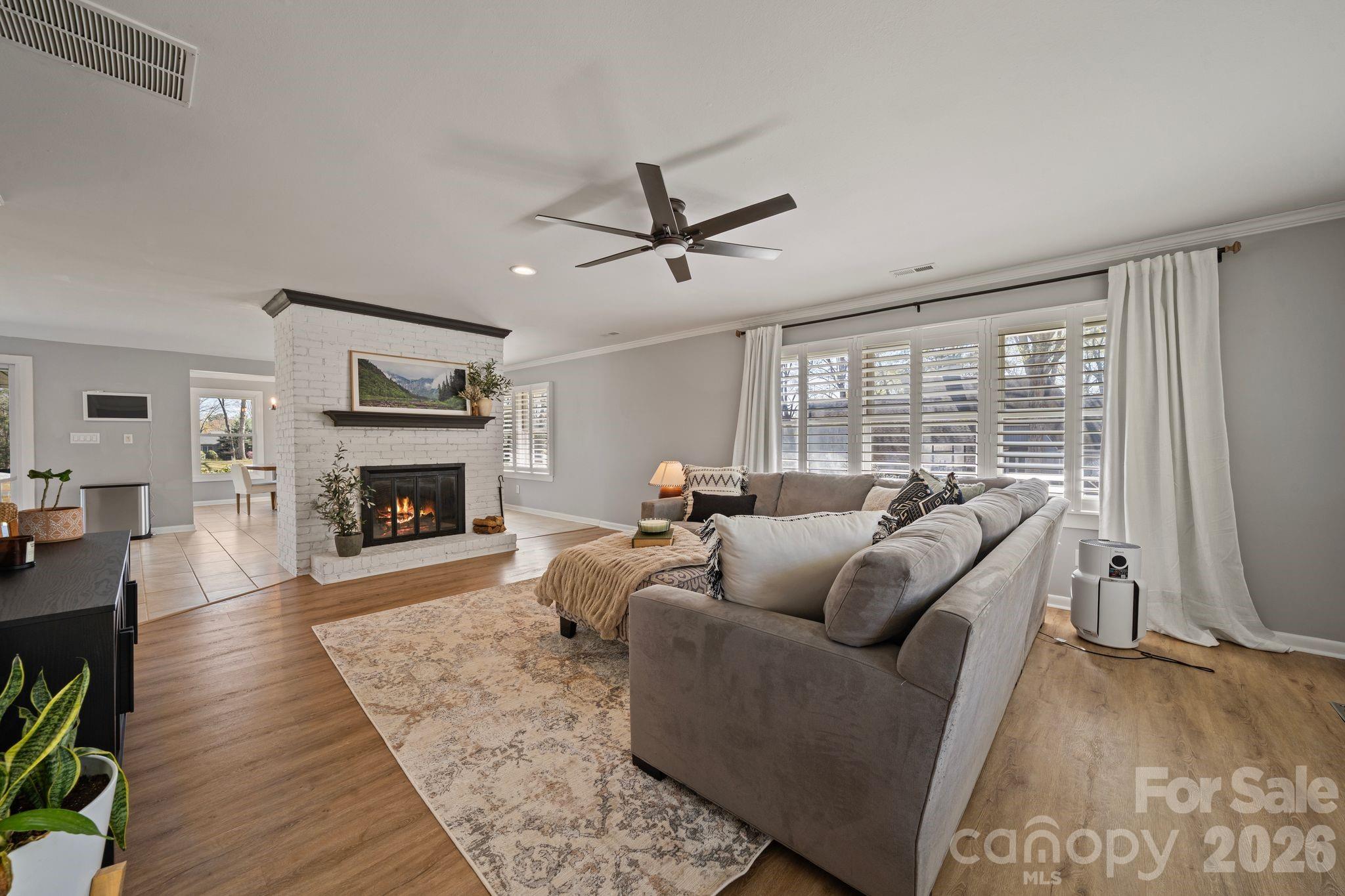 22 Honeysuckle Lane, Lake Wylie, SC - photo 10 of 48