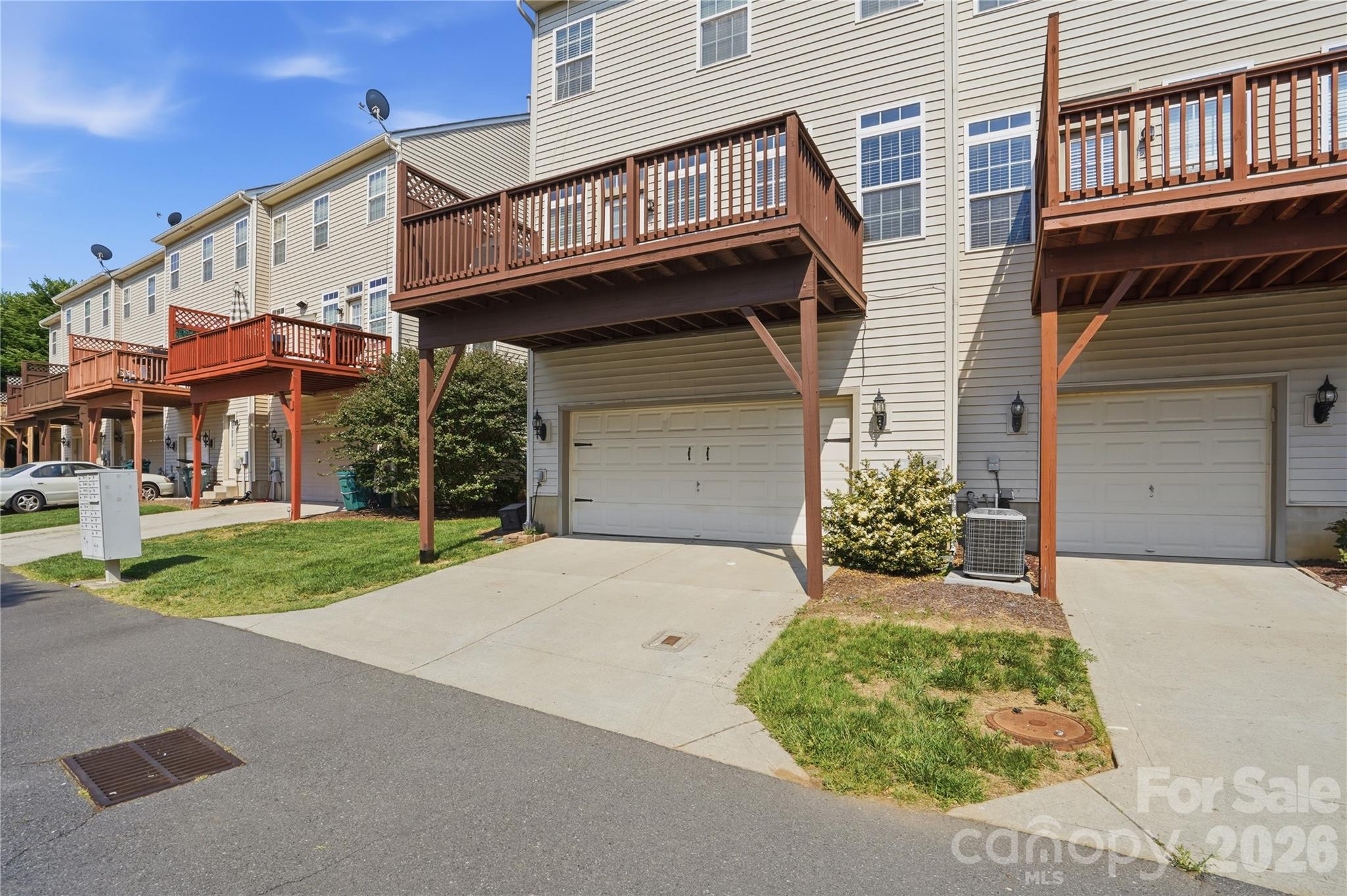10005 Kings Parade Boulevard, Charlotte, NC - photo 37 of 46