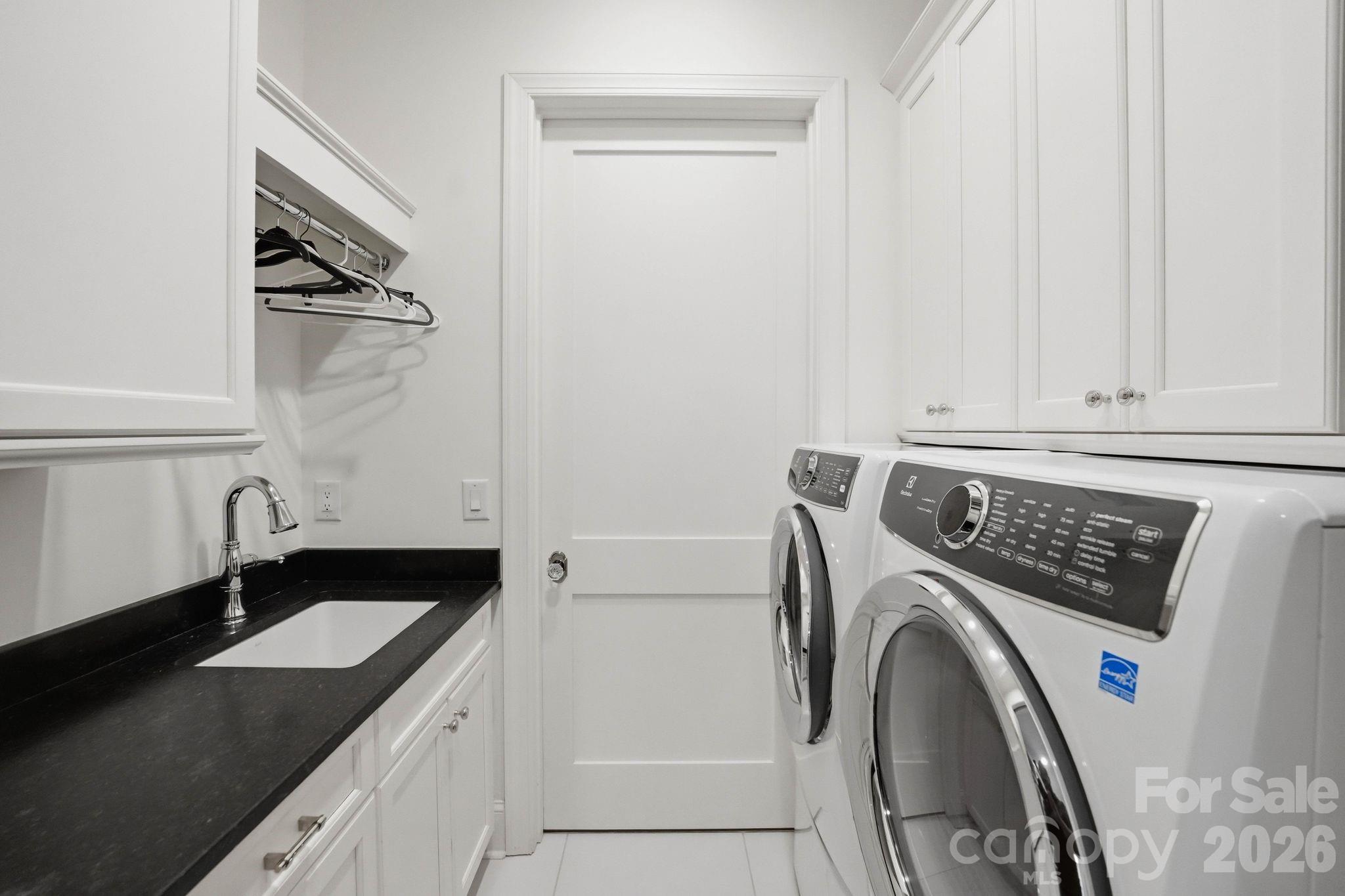 Photo 41 of 2312 Selwyn Avenue202, Charlotte, NC