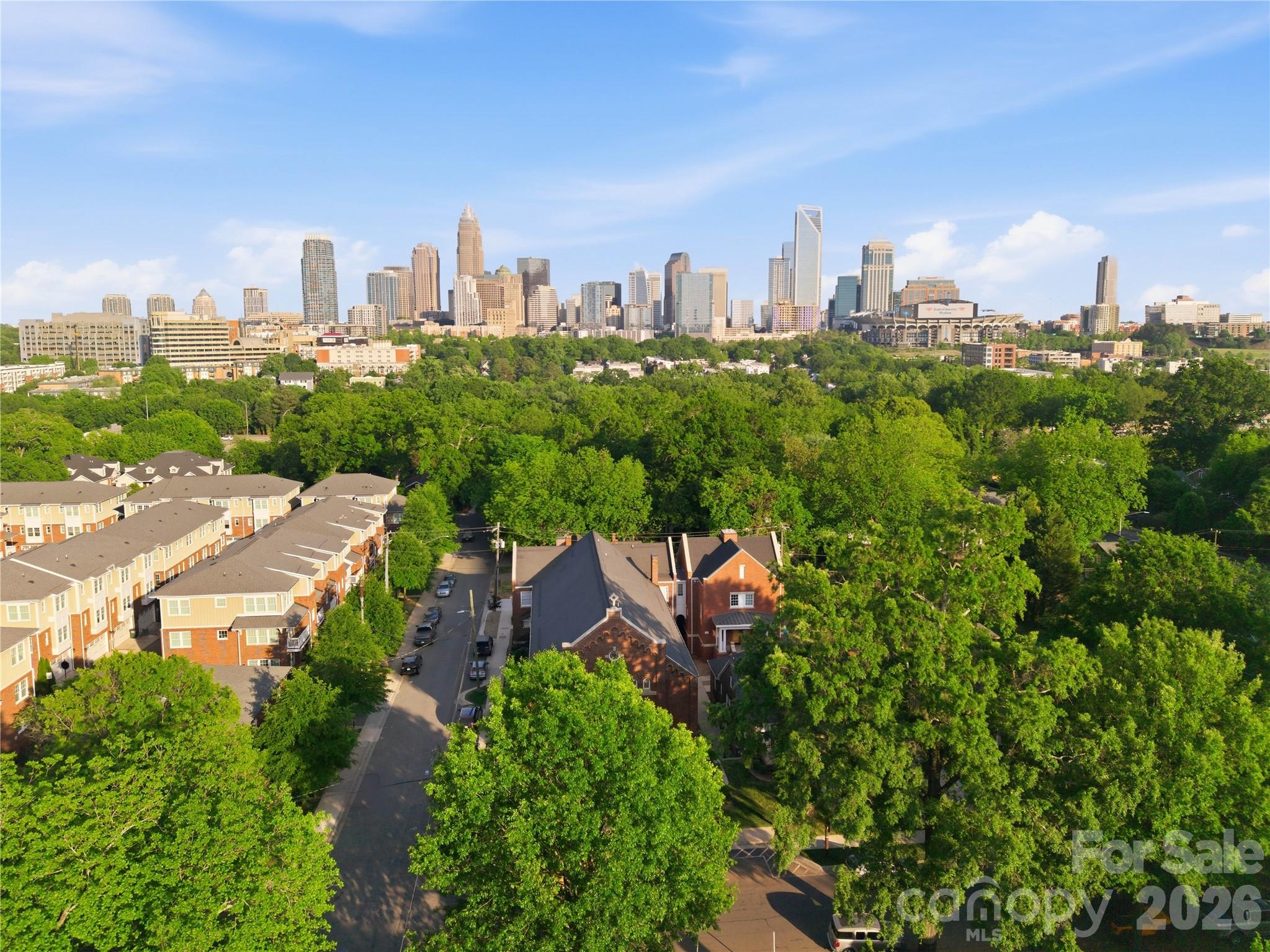 Photo 40 of 201 Grandin Road13, Charlotte, NC