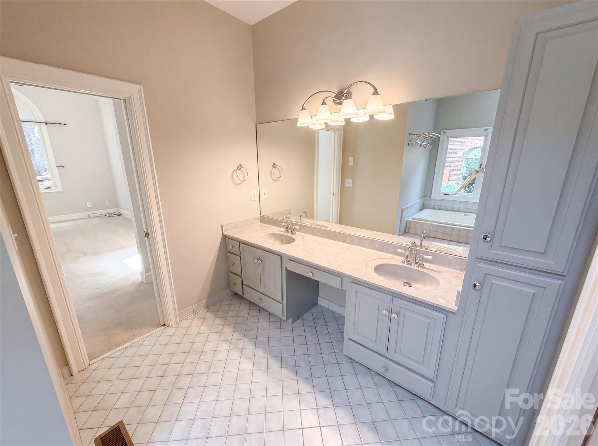 Home for sale at 3711 Surry Ridge Court, Charlotte, NC — photo 16 of 27