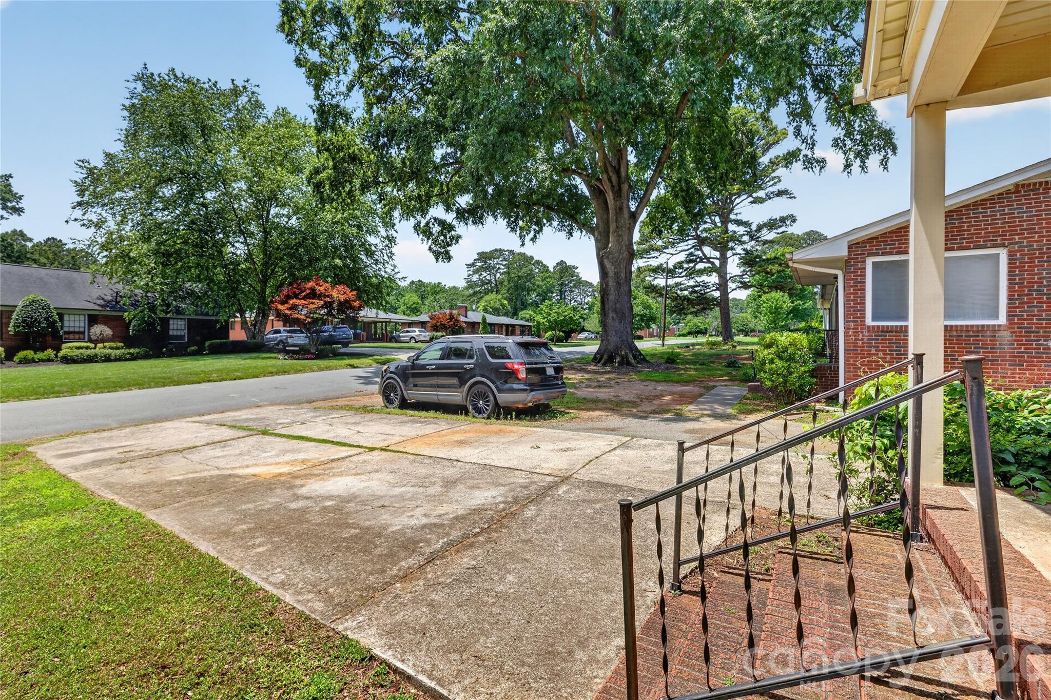 Photo 10 of 1632 Madison Avenue, Charlotte, NC