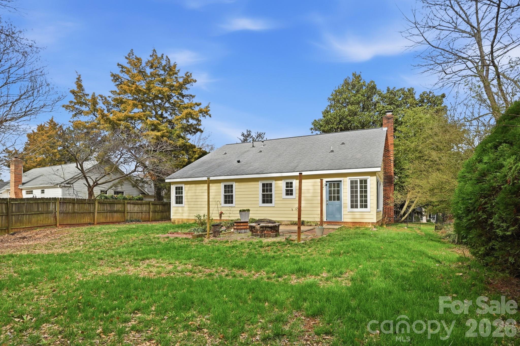 Photo 35 of 2717 Olde Whitehall Road, Charlotte, NC