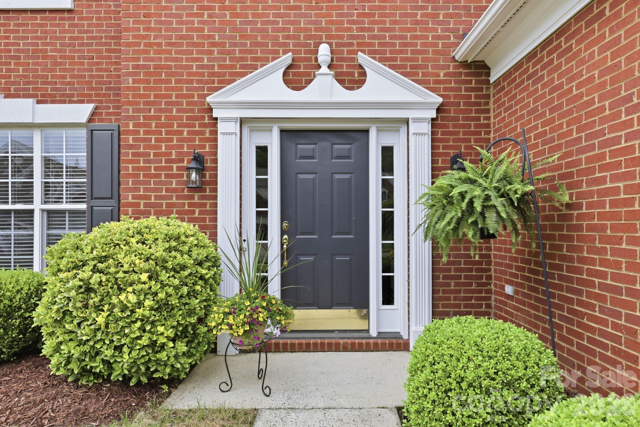 Home for sale at 12044 Humboldt Drive, Charlotte, NC — photo 4 of 48