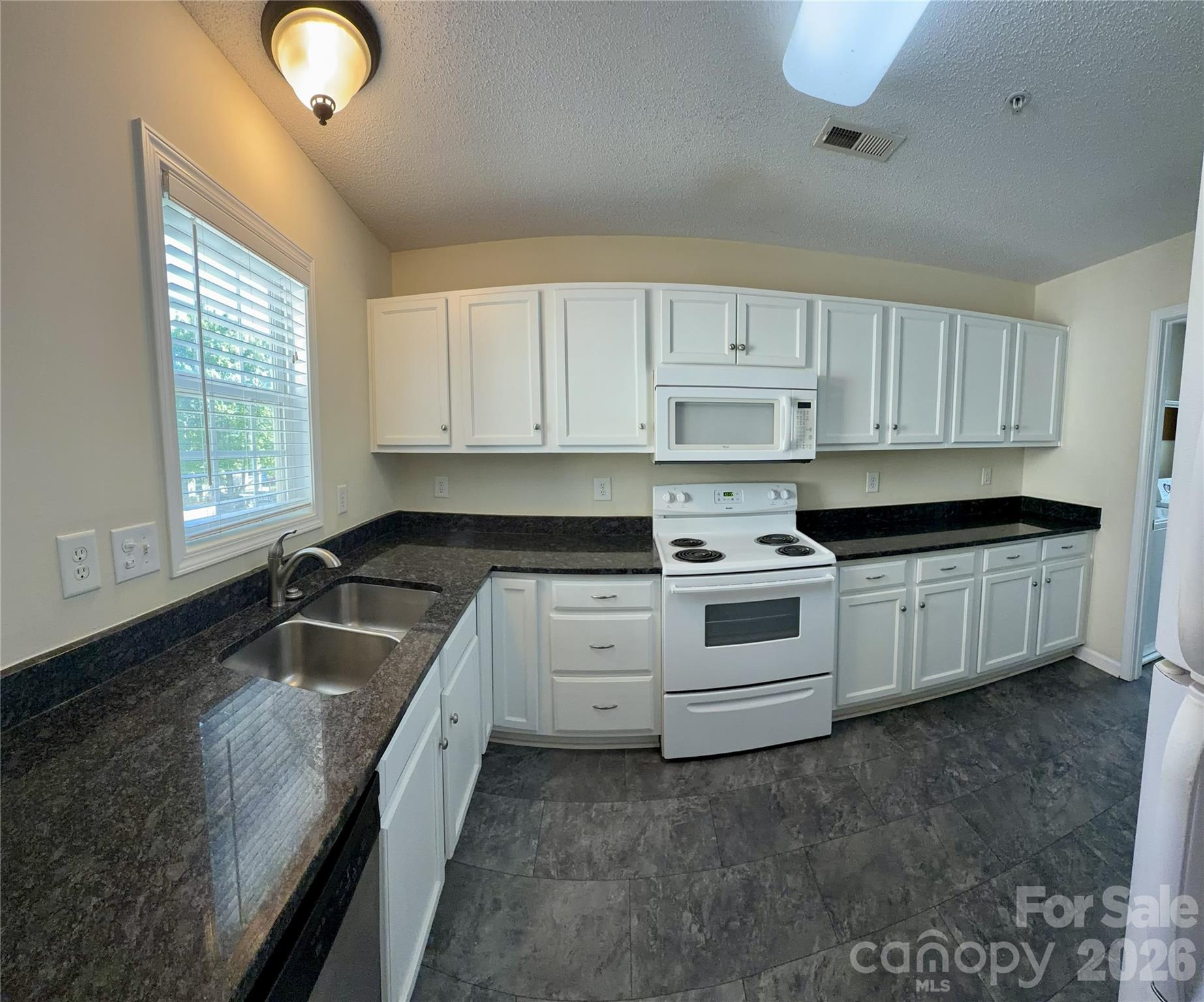 106 Locomotive Lane209, Mooresville, NC - photo 7 of 22