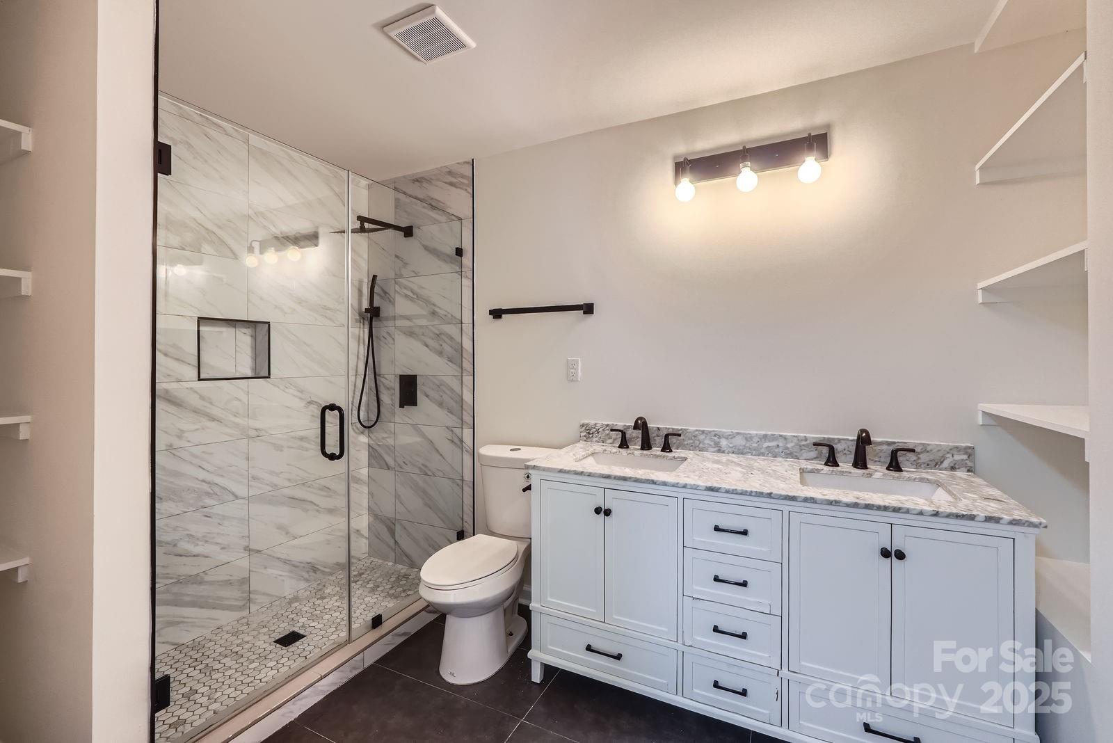 1224 E Woodlawn Road, Charlotte, NC - photo 18 of 48
