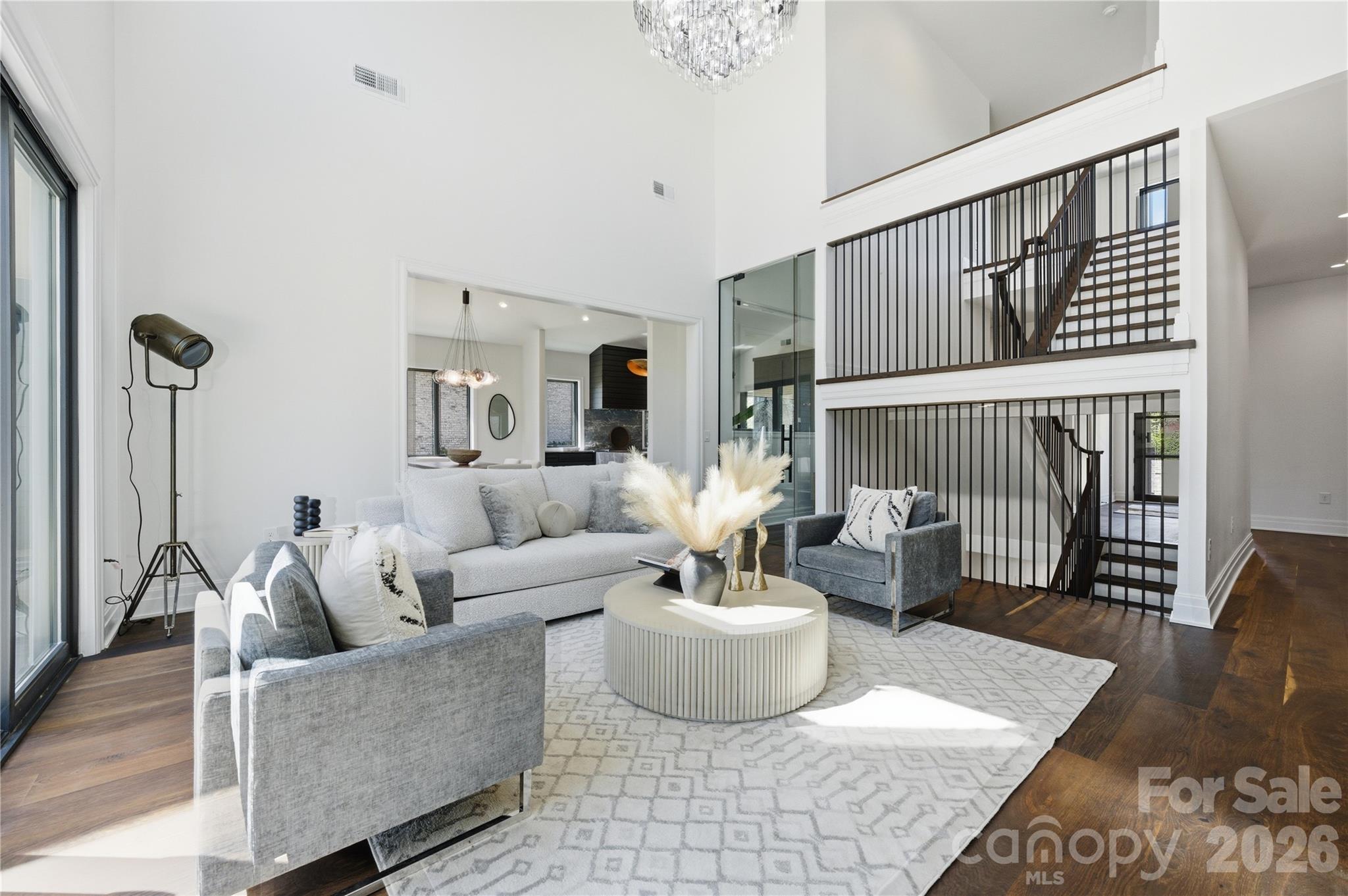 Photo 9 of 1423 S Wendover Road, Charlotte, NC