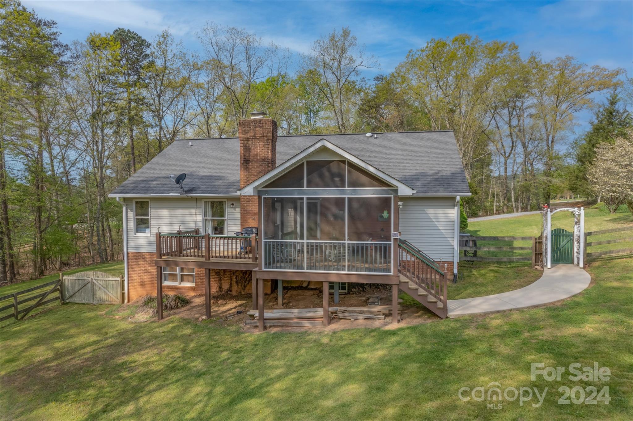 Tryon Real Estate 467 Lake Sandy Plains Road - Listing 4191722