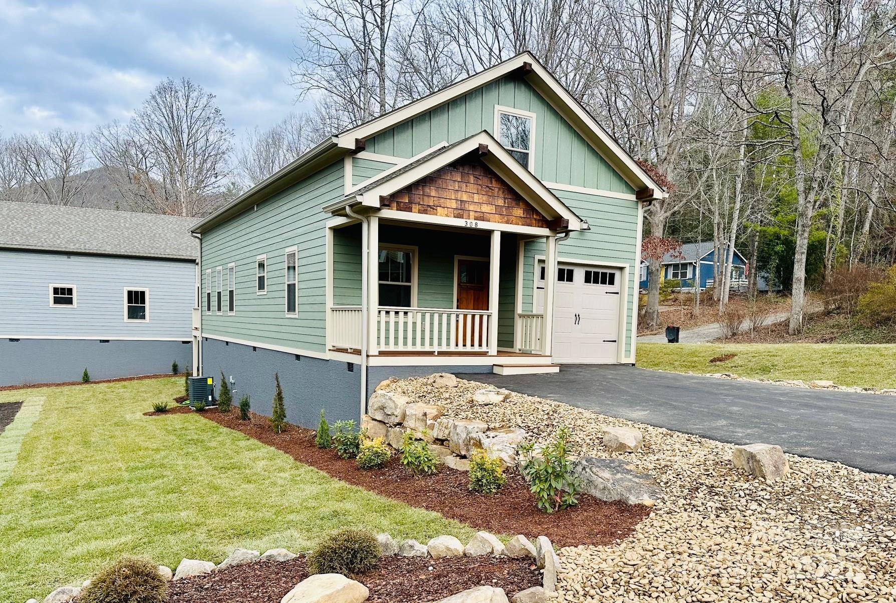 308 Ninth Street, Black Mountain, NC - photo 2 of 34