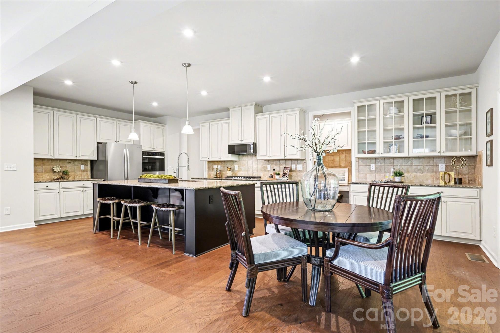 Photo 4 of 824 Abbeywood Drive, Waxhaw, NC