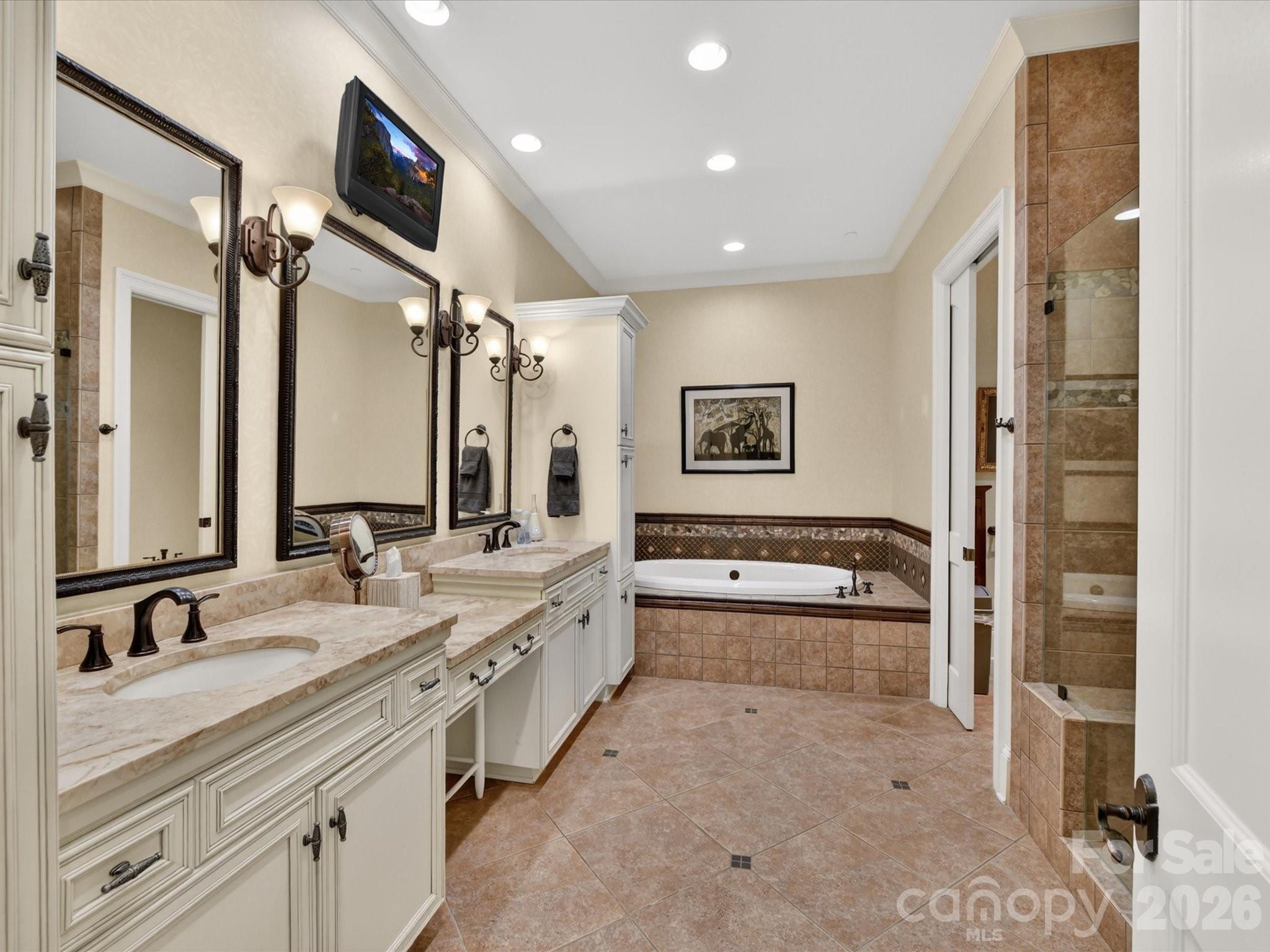 Photo 22 of 2223 Croydon Road302, Charlotte, NC