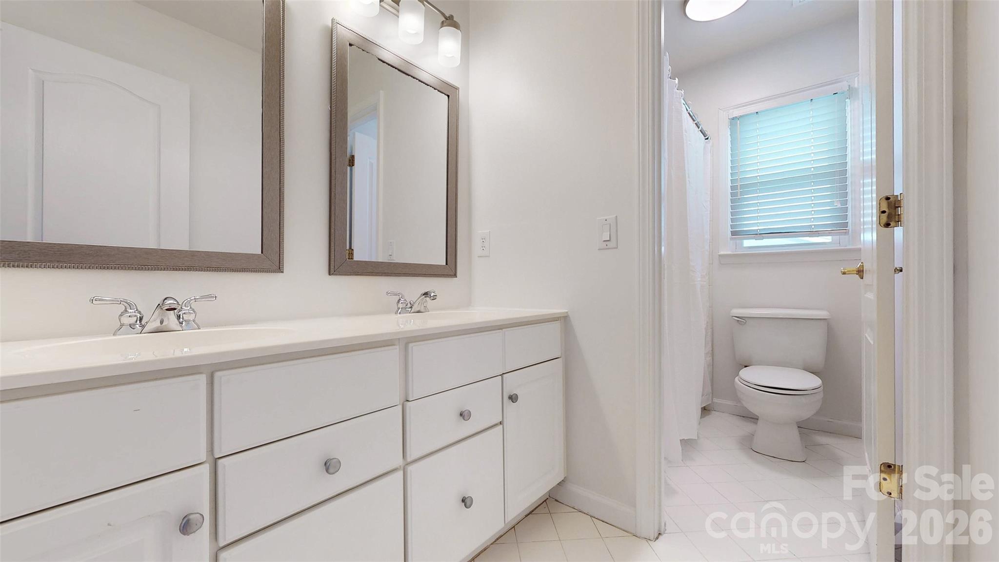 5423 Piper Glen Drive, Charlotte, NC - photo 28 of 42