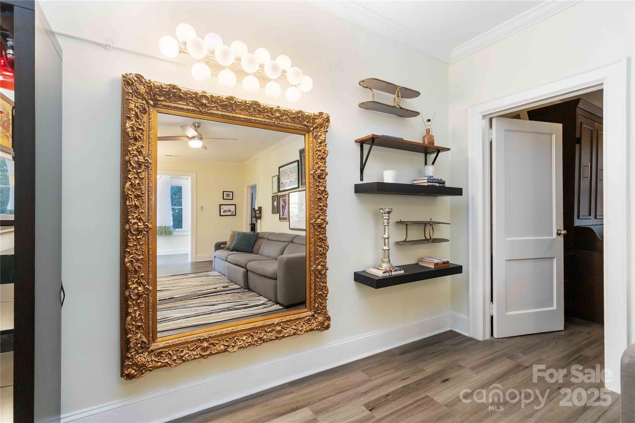 Photo 18 of 811 E Morehead Street6, Charlotte, NC