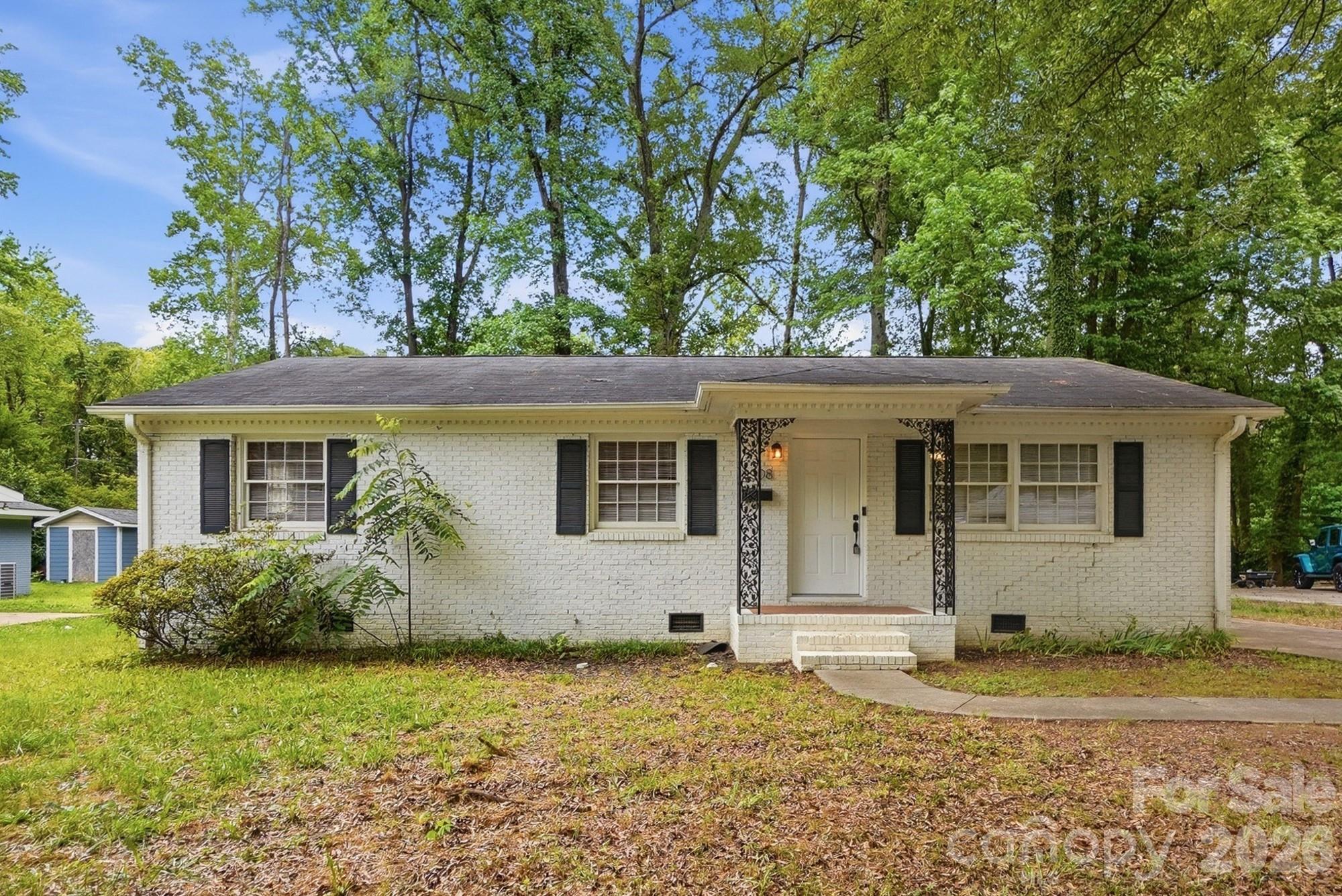 Home for sale at 6308 Covecreek Drive, Charlotte, NC — photo 1 of 43