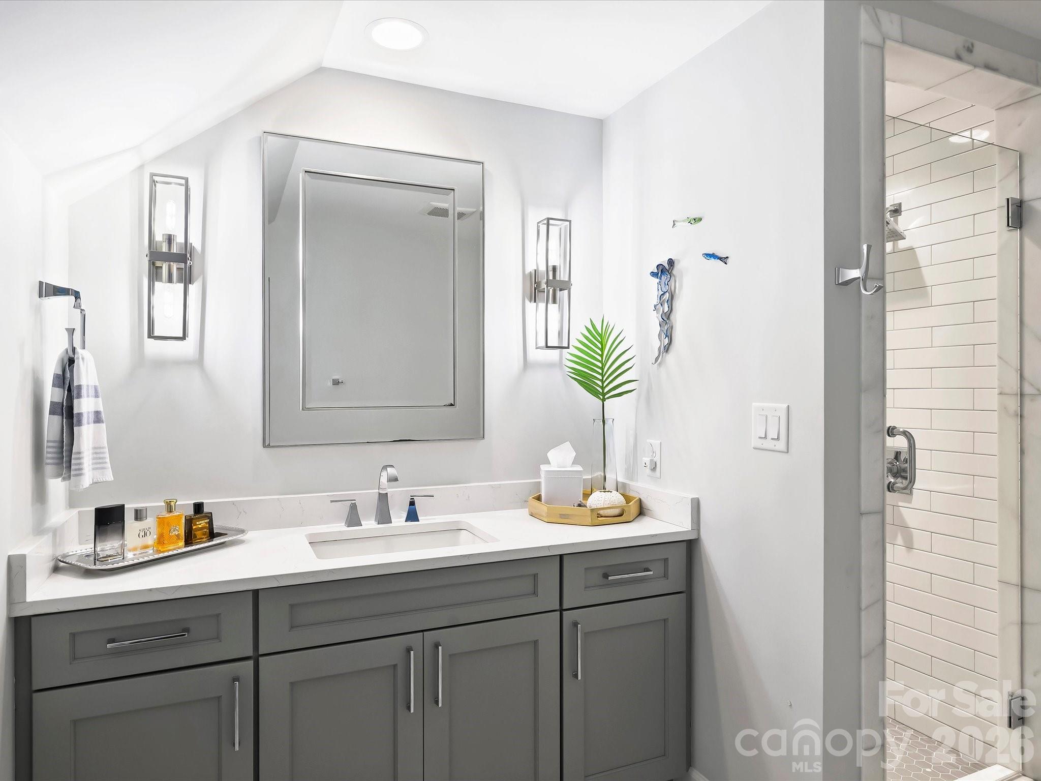 Photo 33 of 4017 Moorland Drive, Charlotte, NC