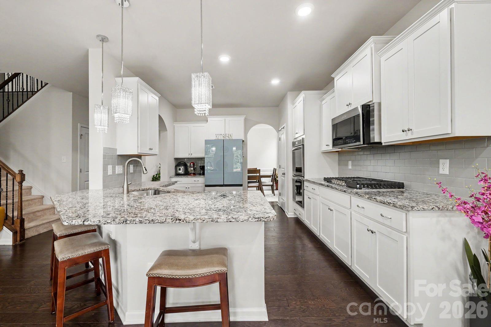 1031 Lookout Shoals Drive, Fort Mill, SC - photo 10 of 49