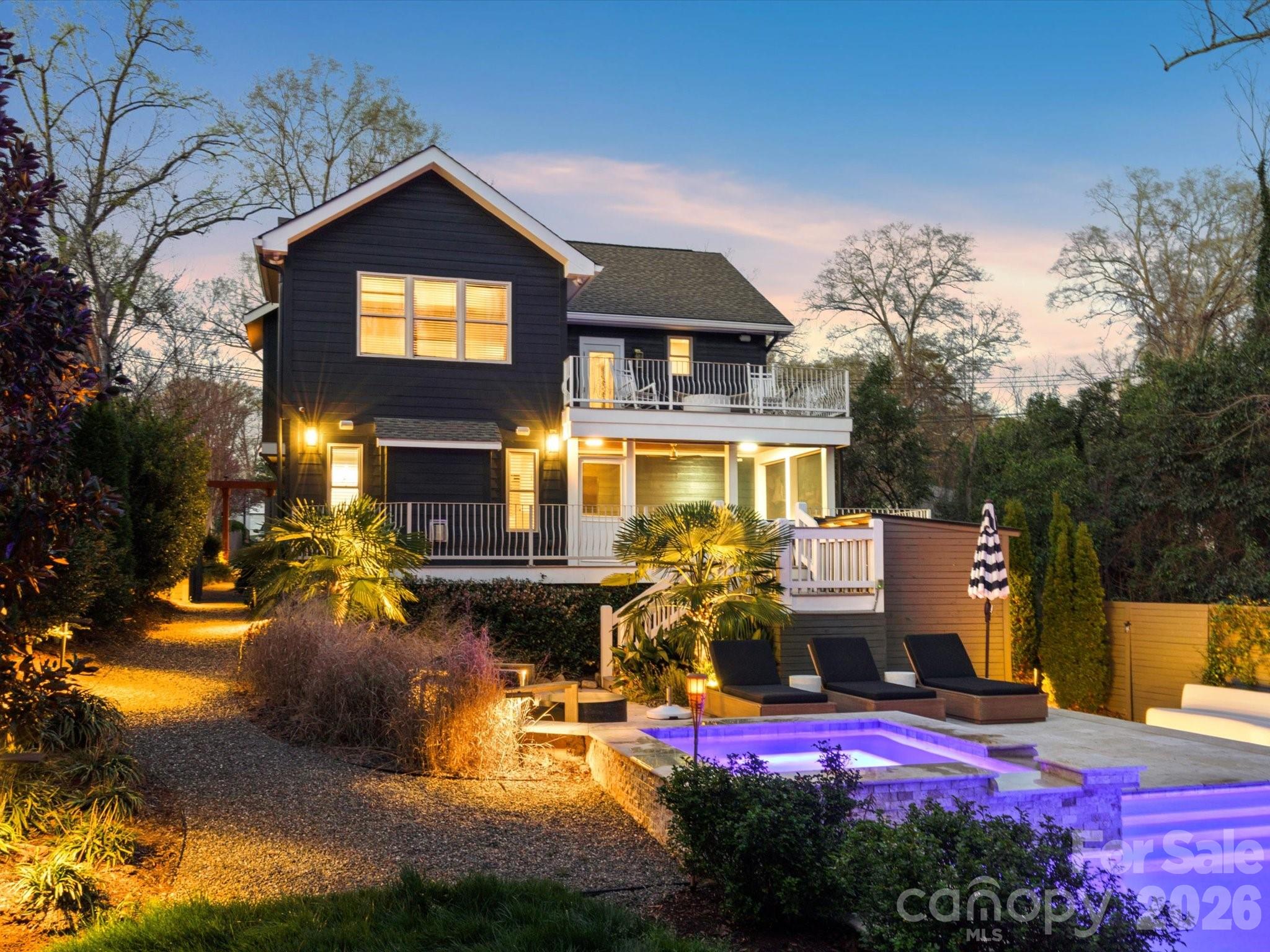 Home for sale at 3220 Commonwealth Avenue, Charlotte, NC — photo 1 of 45