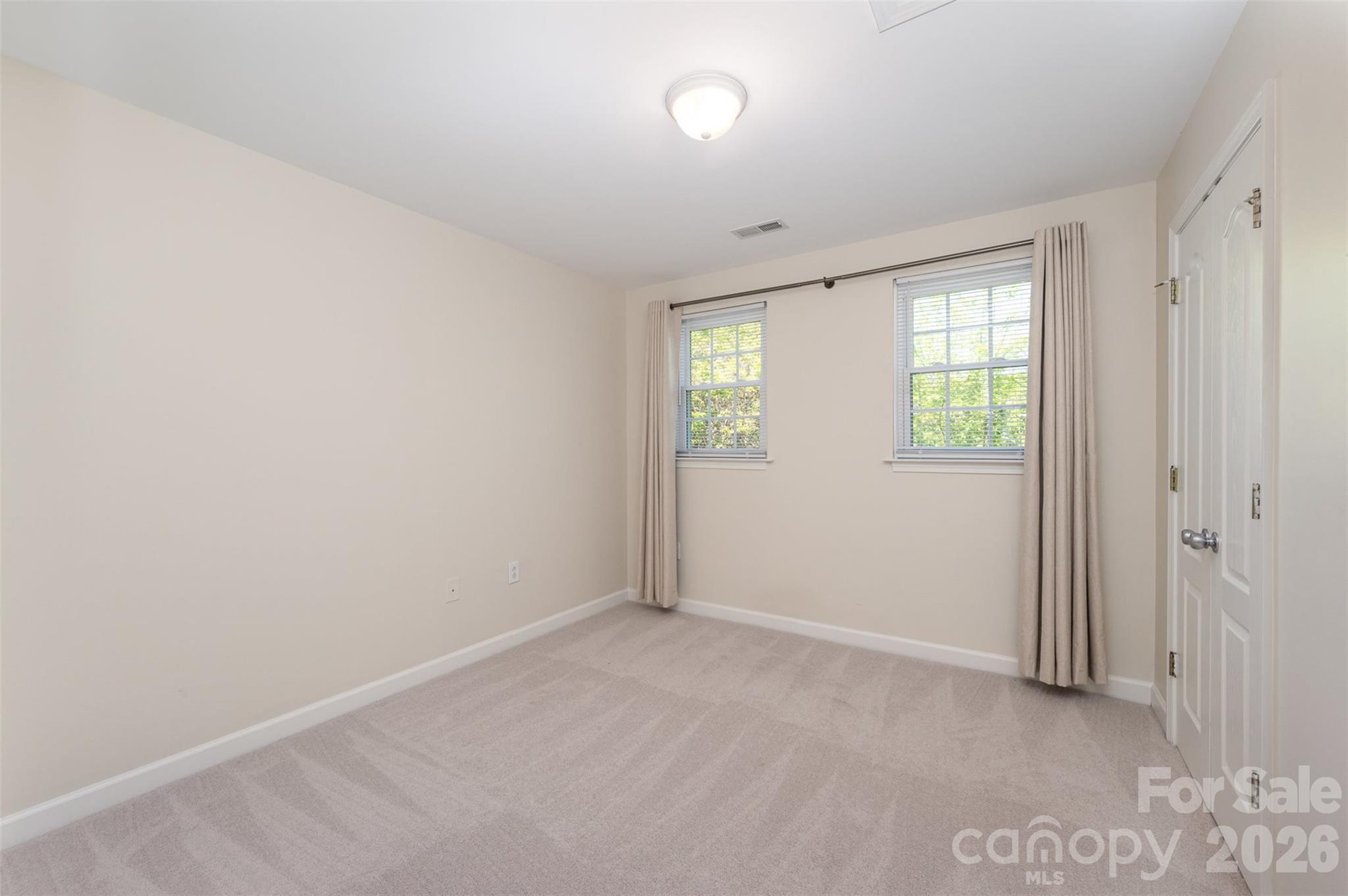 Photo 17 of 1218 Green Oaks LaneE, Charlotte, NC