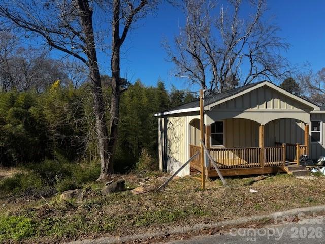38 Poplar Street, Great Falls, SC - photo 6 of 8