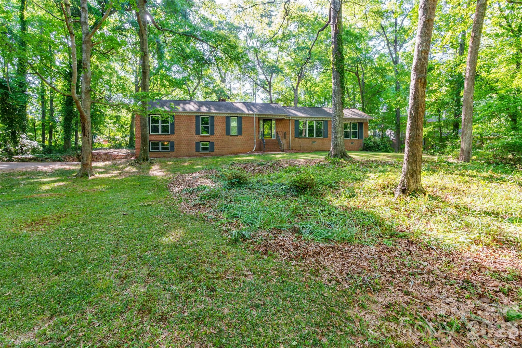 Photo 2 of 513 Mountainbrook Road, Lancaster, SC
