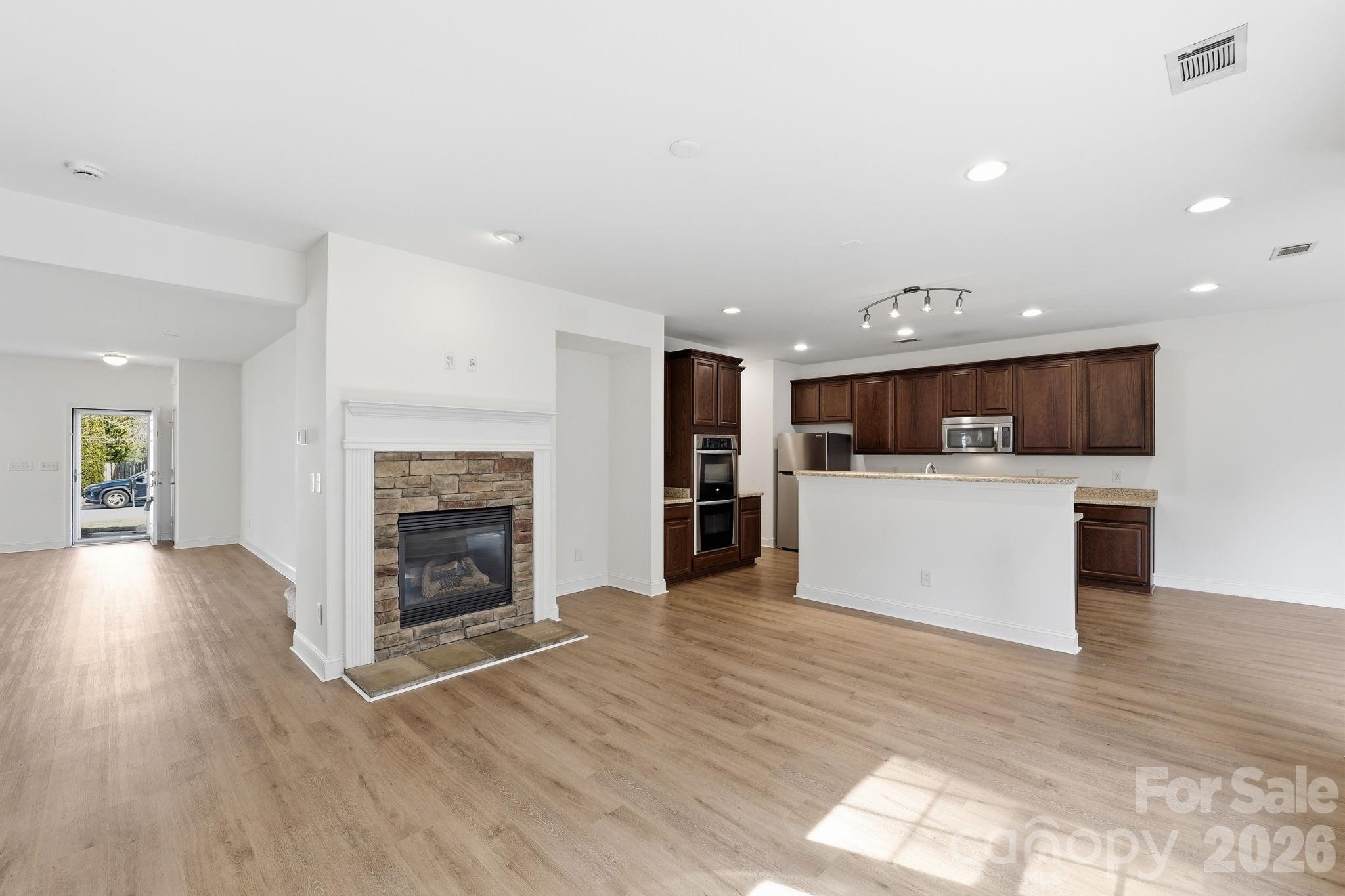 Photo 8 of 15614 Normans Landing Drive, Charlotte, NC